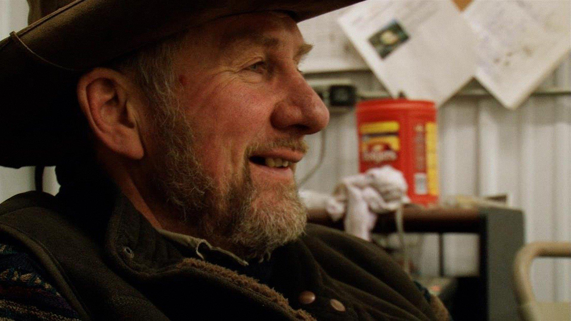 Watch Ice Road Truckers: S7E5 - World War Hugh on Philo (Free Trial)