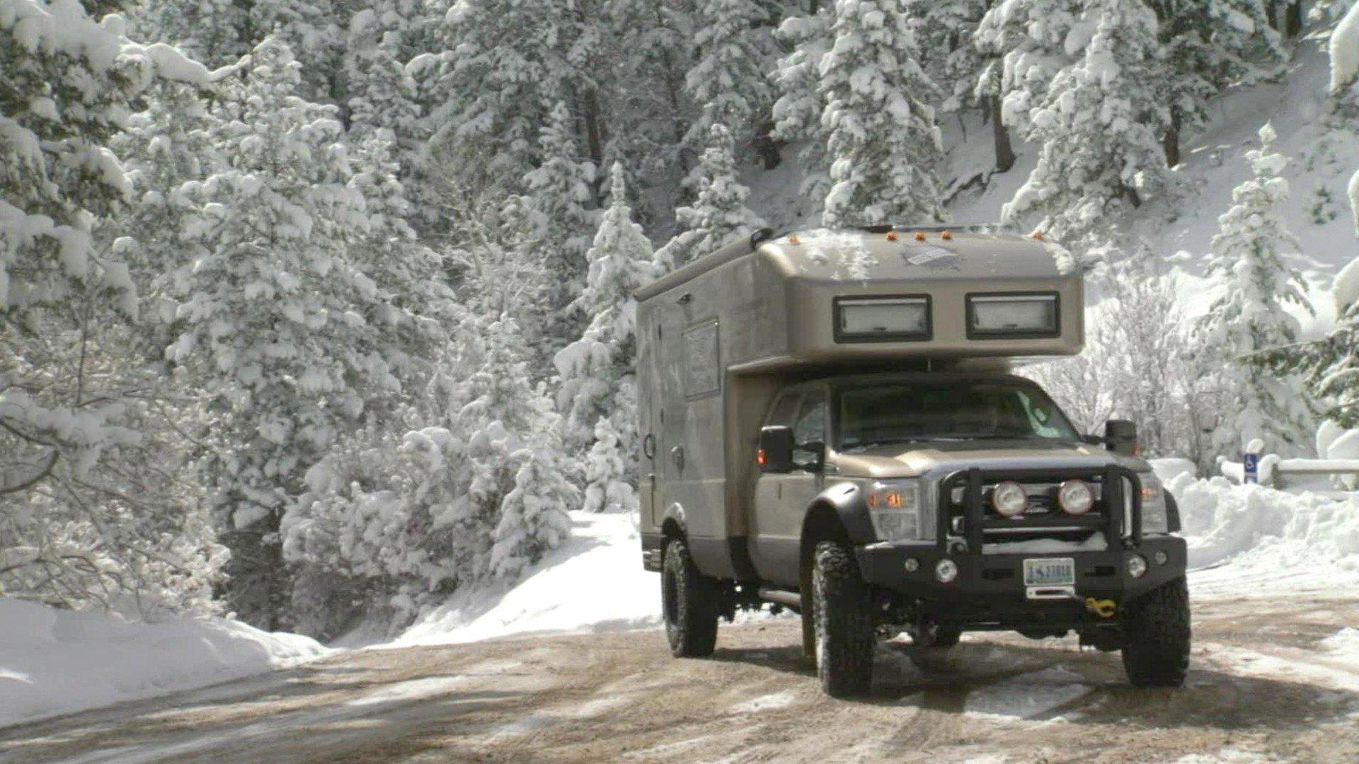 Extreme RVs: Newmar King Aire; Forks Continental Coach; EarthRoamer