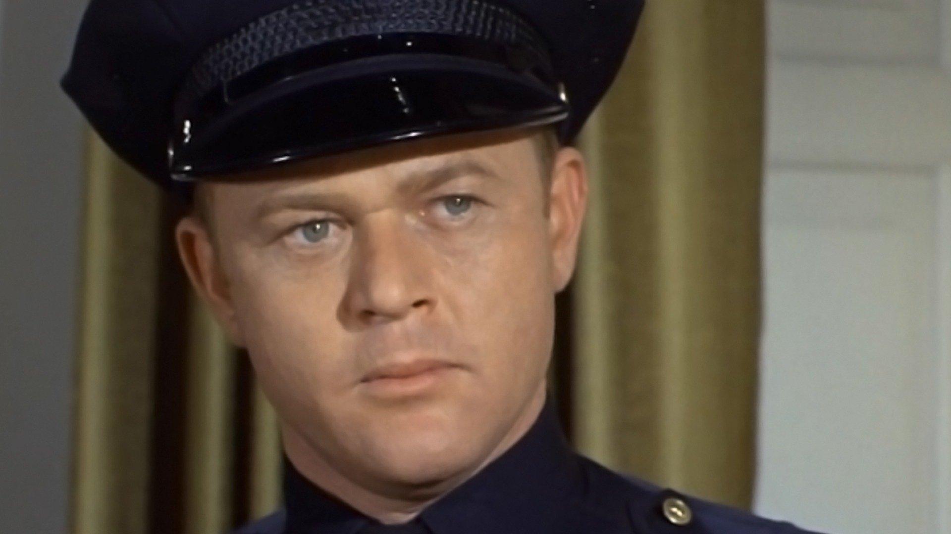 Adam-12: A Dead Cop Can't Help Anyone