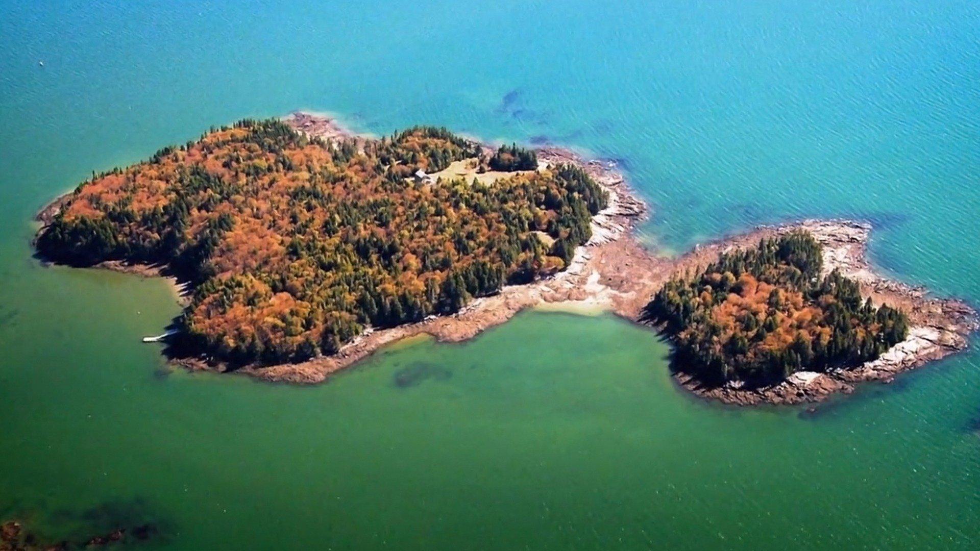 Island Hunters: Searching for a Summer Vacation Island in the North ...