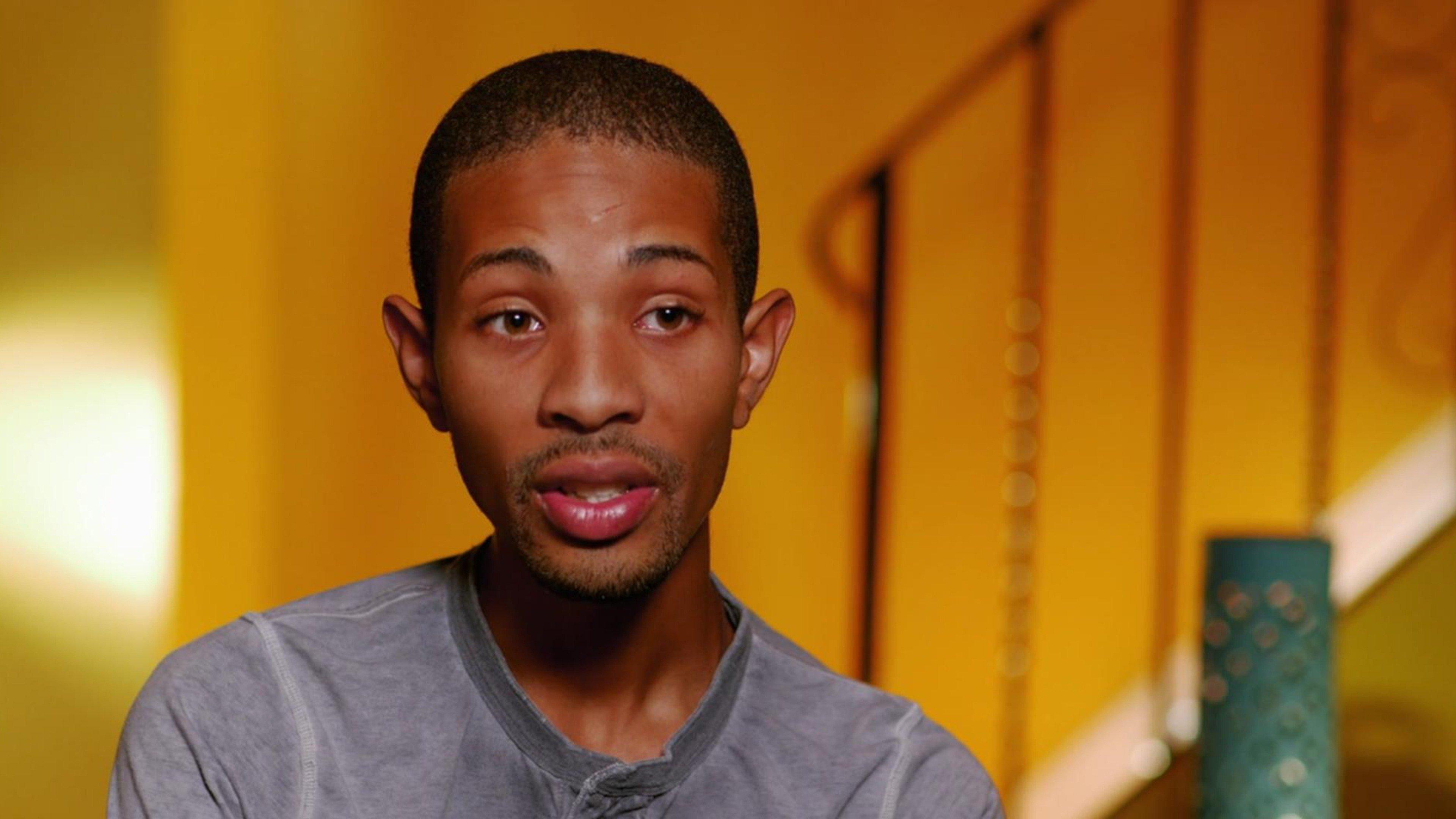 My Strange Addiction: Chews Dirty Diapers; Addicted to Leeches