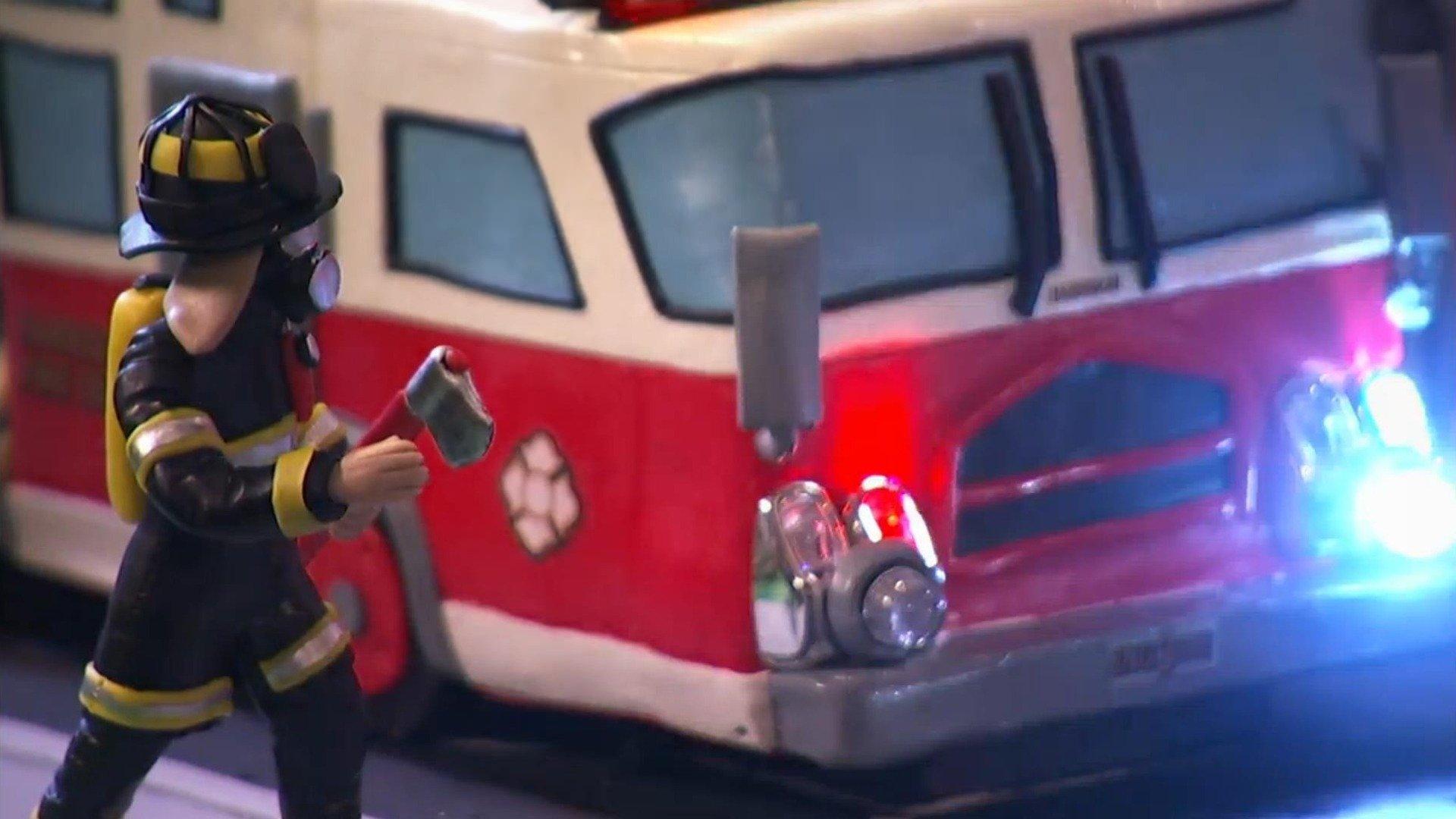 Cake Boss: Fiery Competition