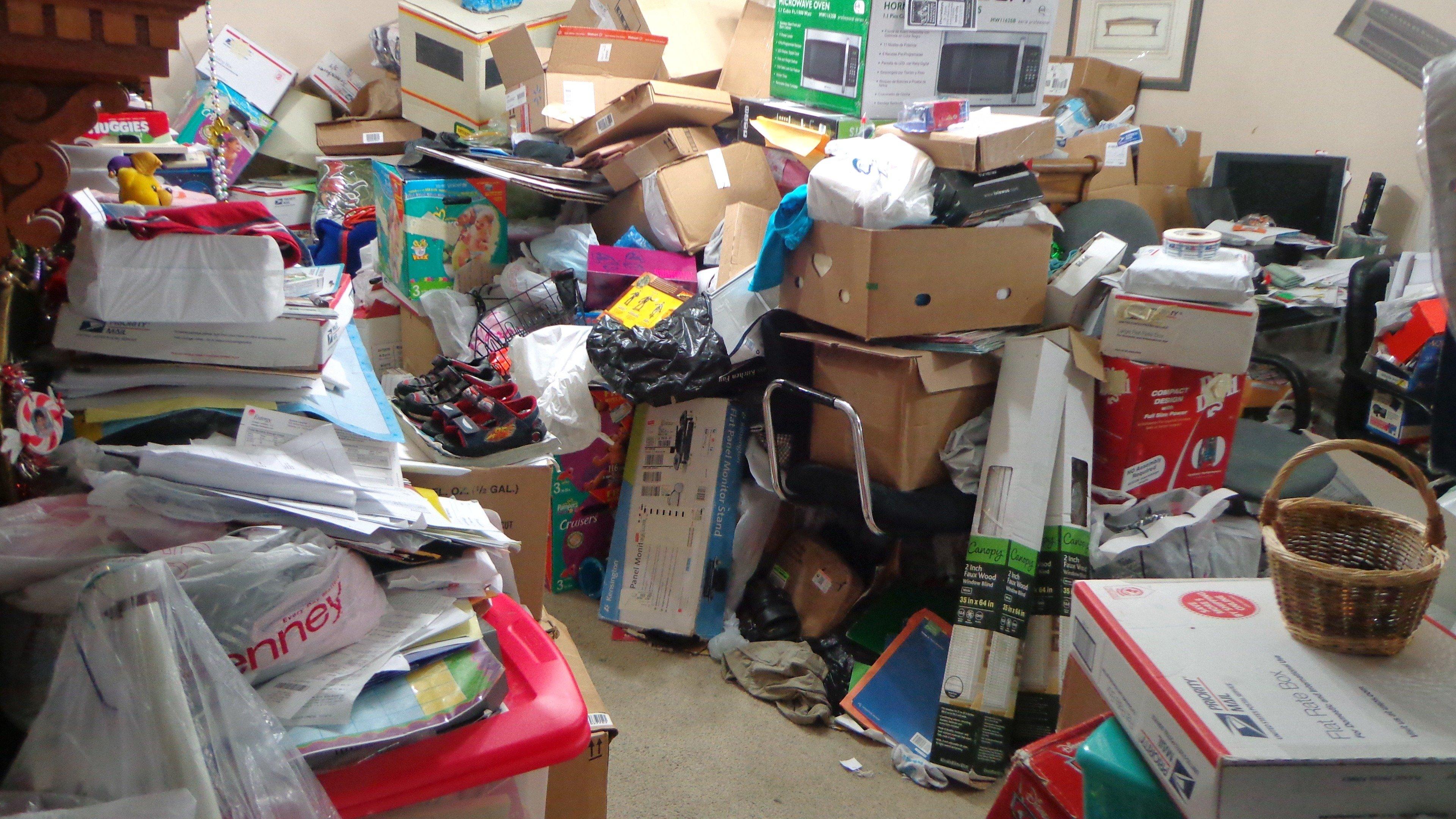 Hoarding: Buried Alive: We're Gonna Need a Bigger Boat