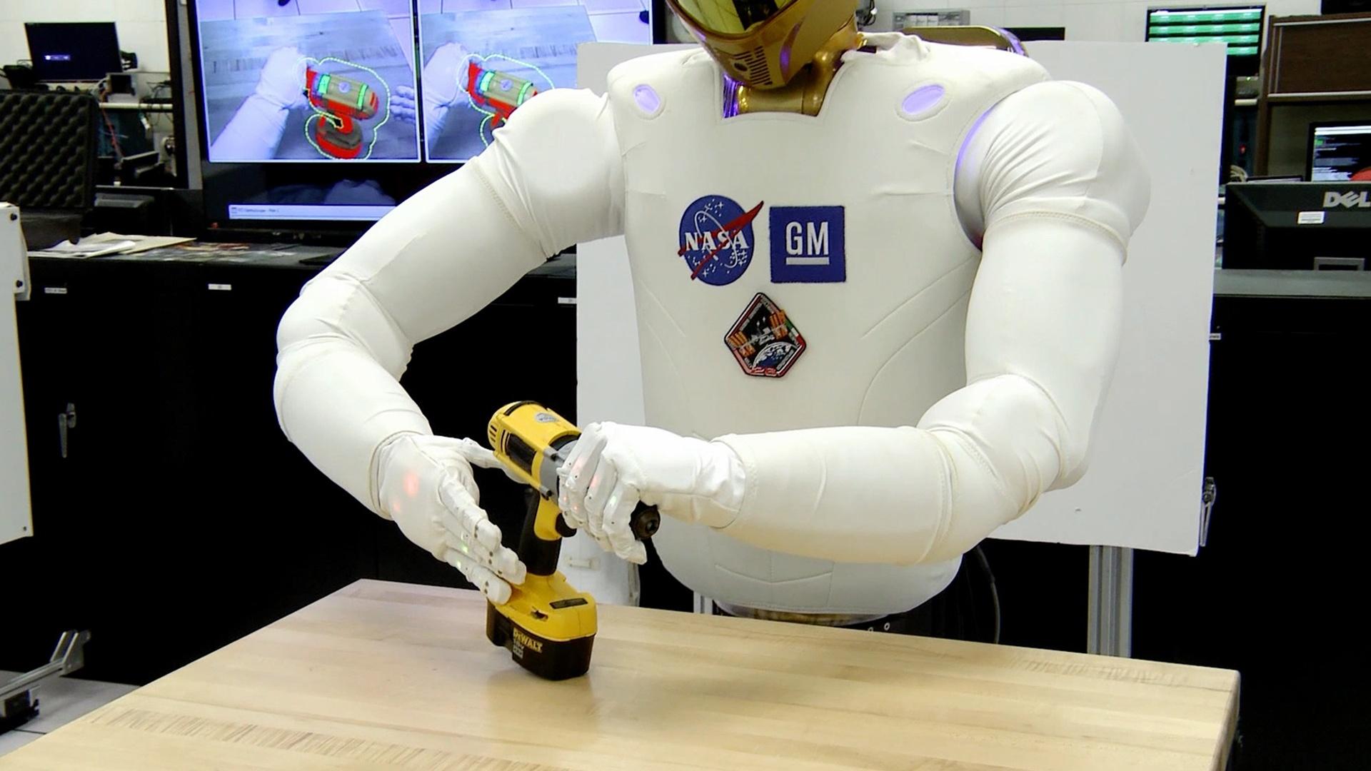 Lights Out Xtreme Fighting: Workbots - Robots for Hire