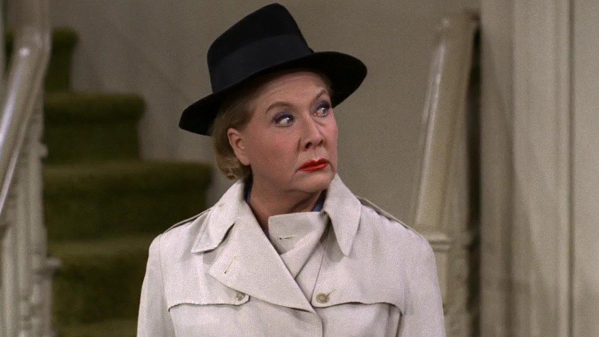 The Lucy Show: Lucy Makes a Pinch