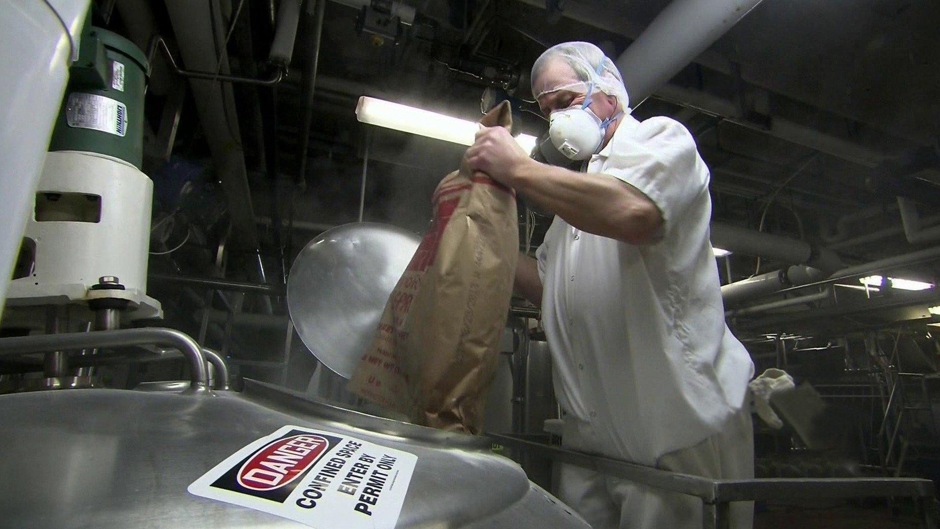 Watch How Do They Do It?: S12E6 - Road Rollers, Canned Bread and Vertu ...