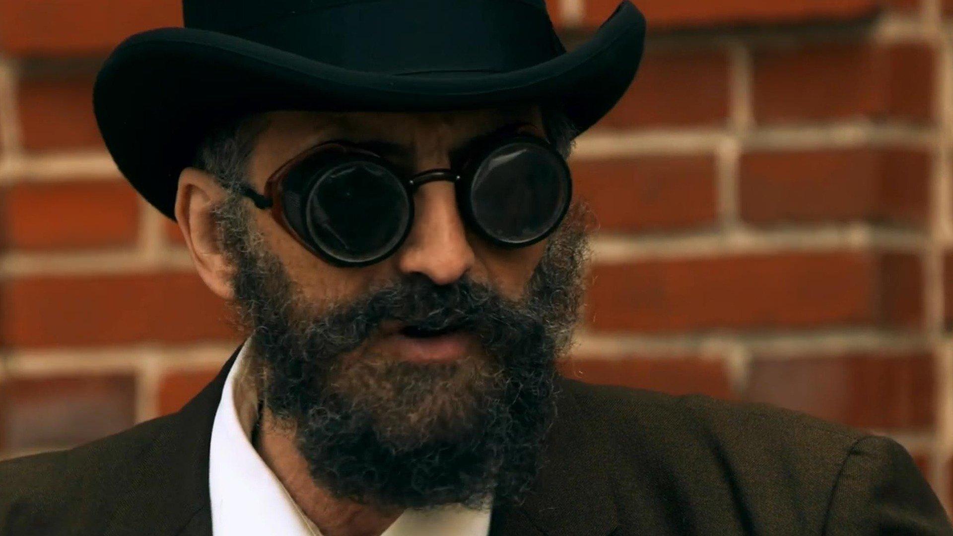 Watch American Titans: S1E5 - Hearst vs. Pulitzer on Philo (Free Trial)