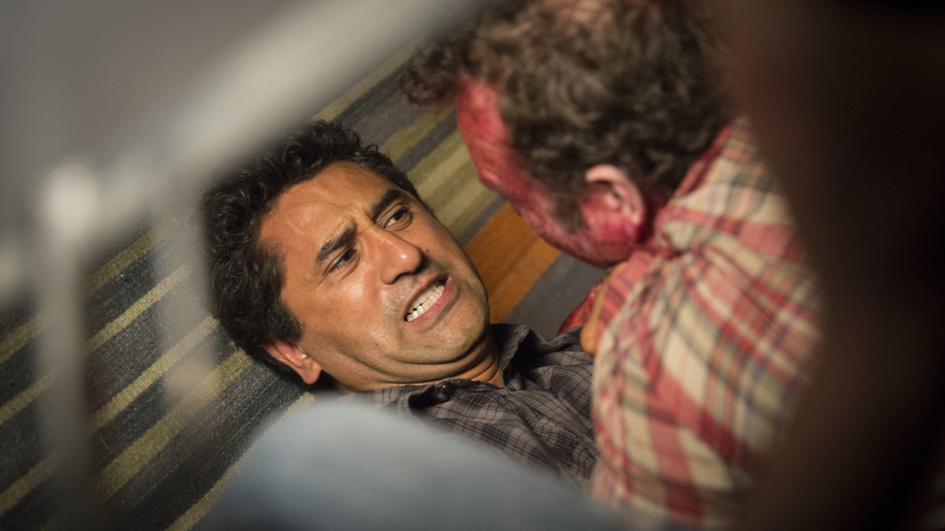 Watch Fear the Walking Dead: S1E3 - The Dog on Philo for Free