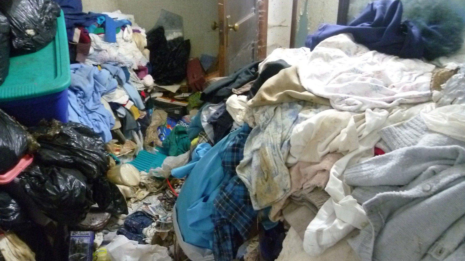 Hoarders: Ruby & Mary