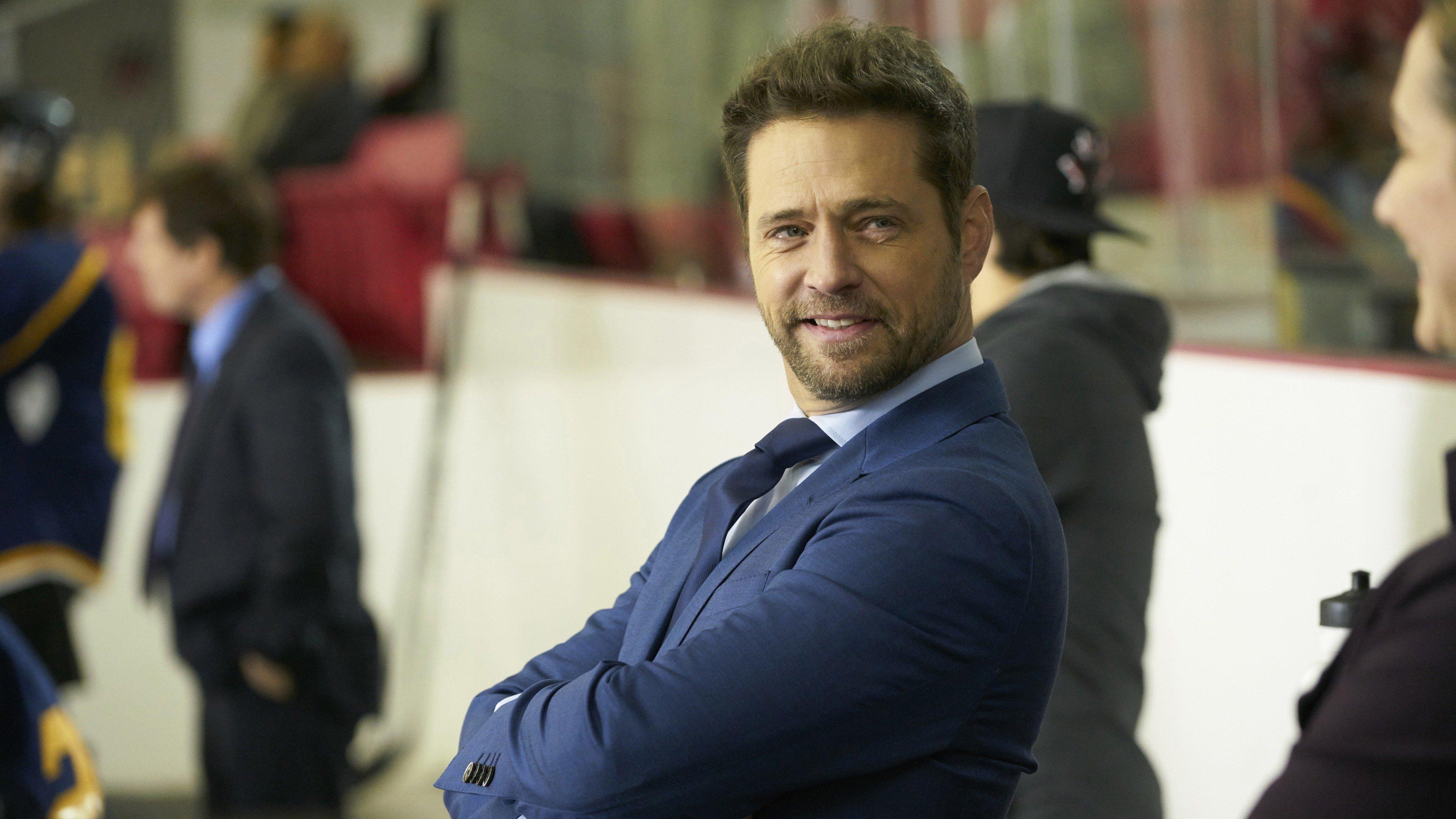 Watch Private Eyes: S1E1 - The Code on Philo (Free Trial)