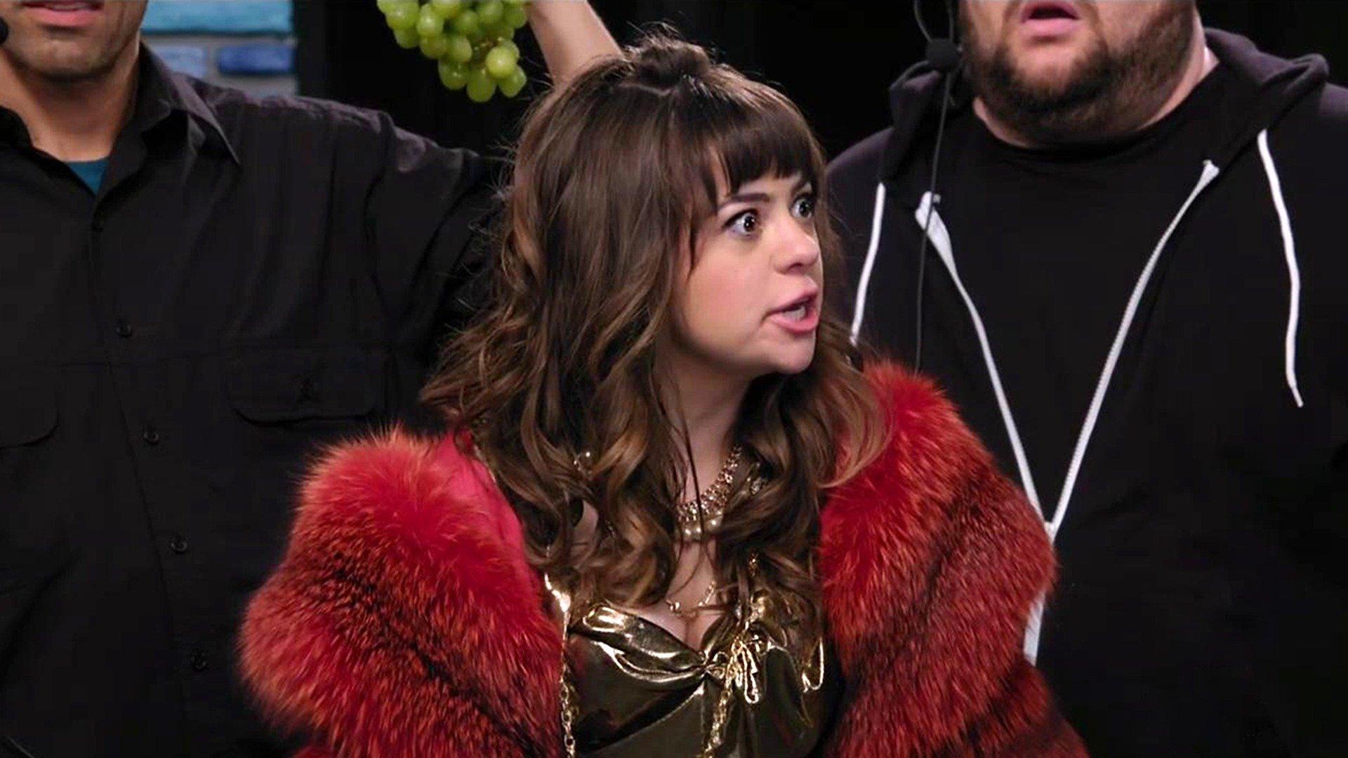 Watch Comedy Bang! Bang!: S5E16 - Ben Folds Wears a Black Button Down and Jeans on Philo for Free