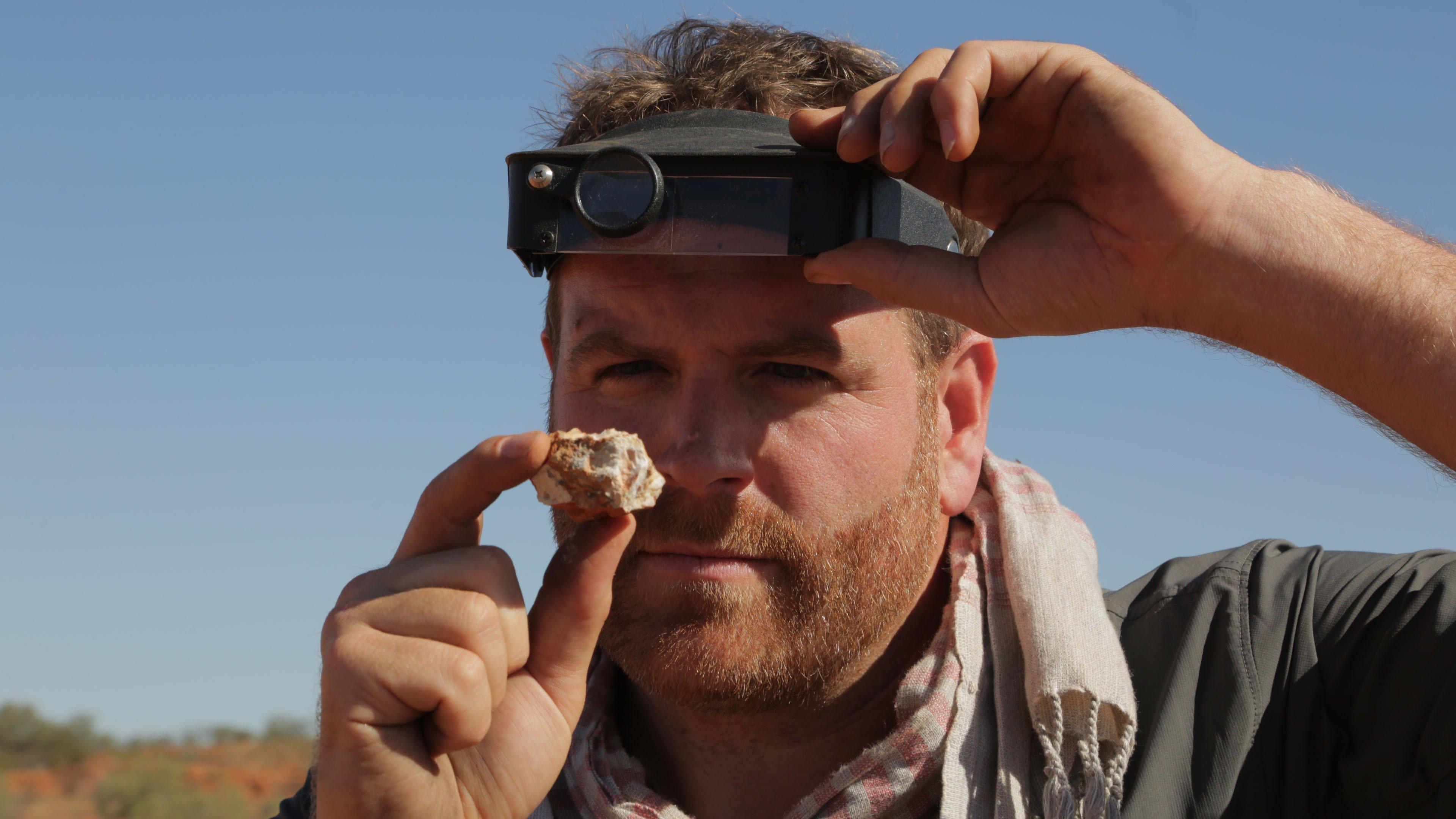 Expedition Unknown: Lasseter's Gold