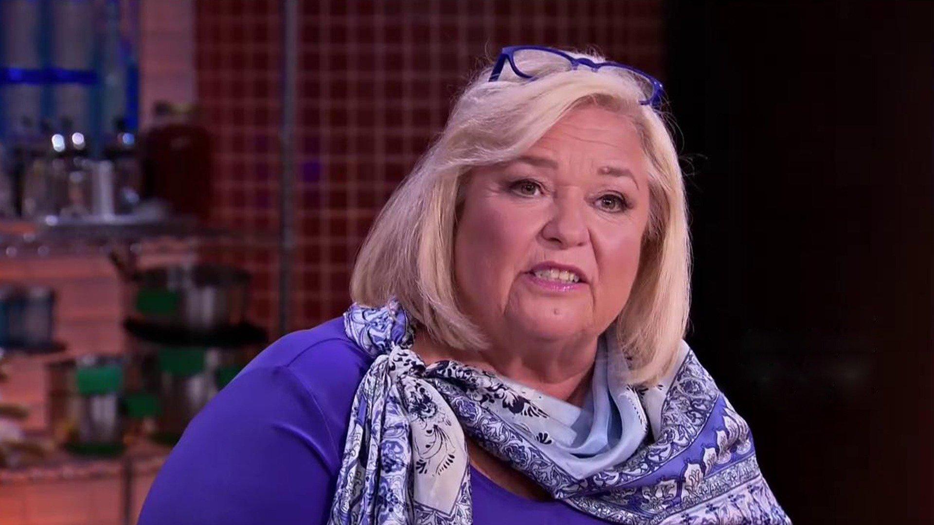 Watch Bakers vs. Fakers: S1E6 - Lemon Bar Brawl on Philo (Free Trial)