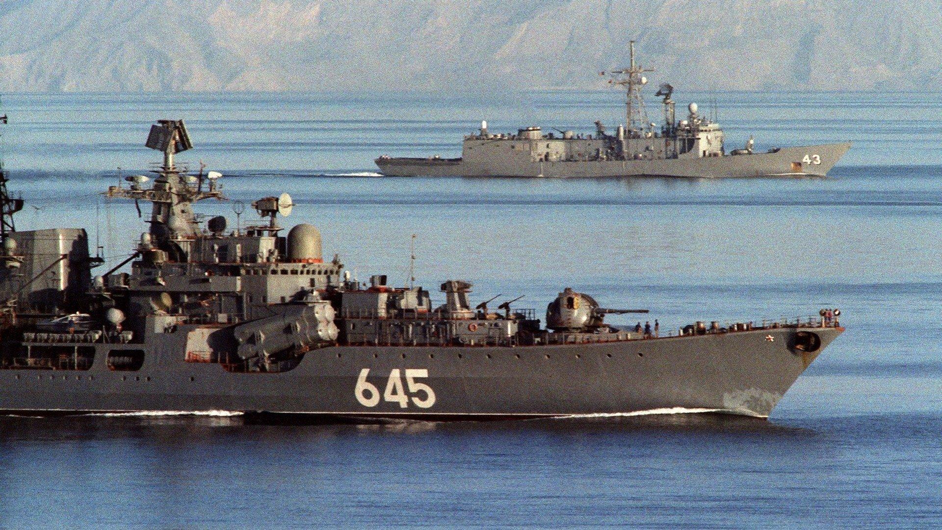 Combat Ships: Cold War Warriors