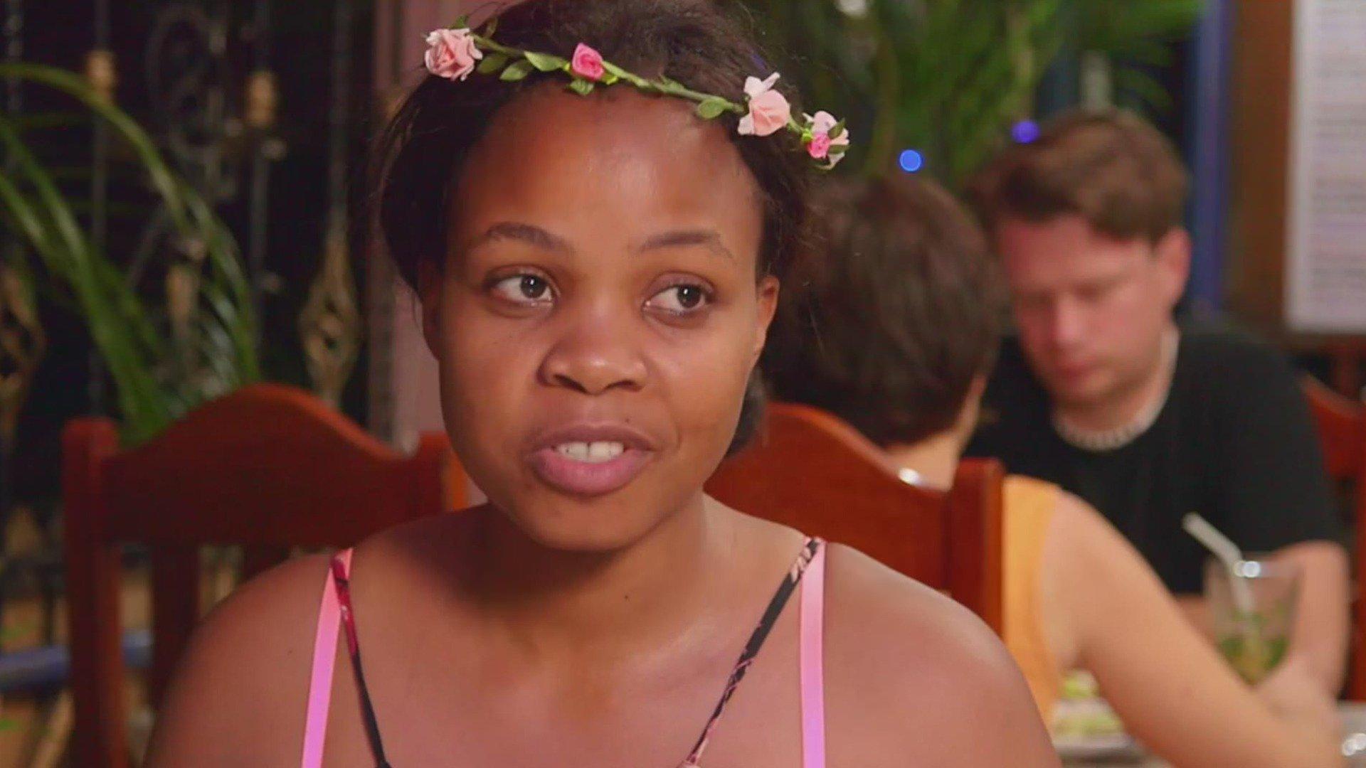 Watch Bizarre Foods: Delicious Destinations: S5E23 - Mauritius on Philo ...