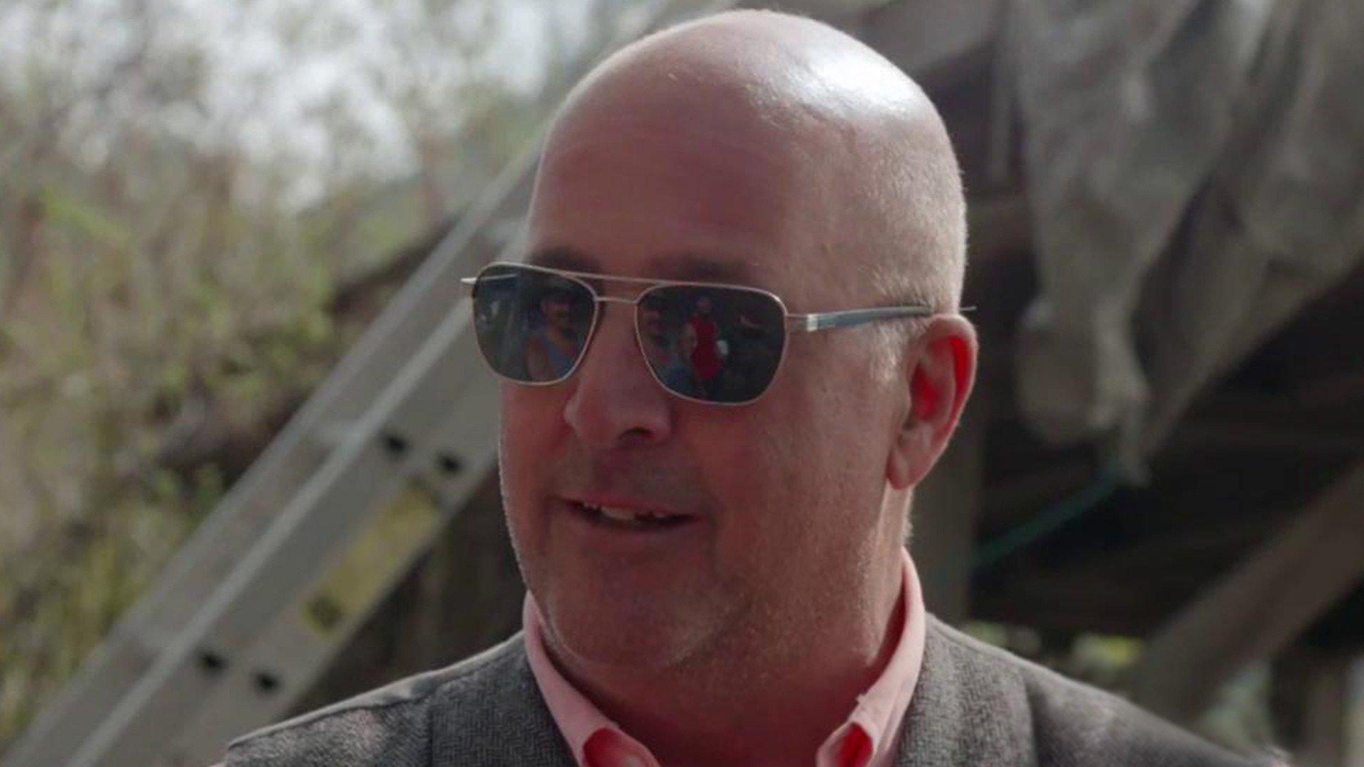Watch Bizarre Foods With Andrew Zimmern: S10E6 - Yukon Gold Rush Trail ...