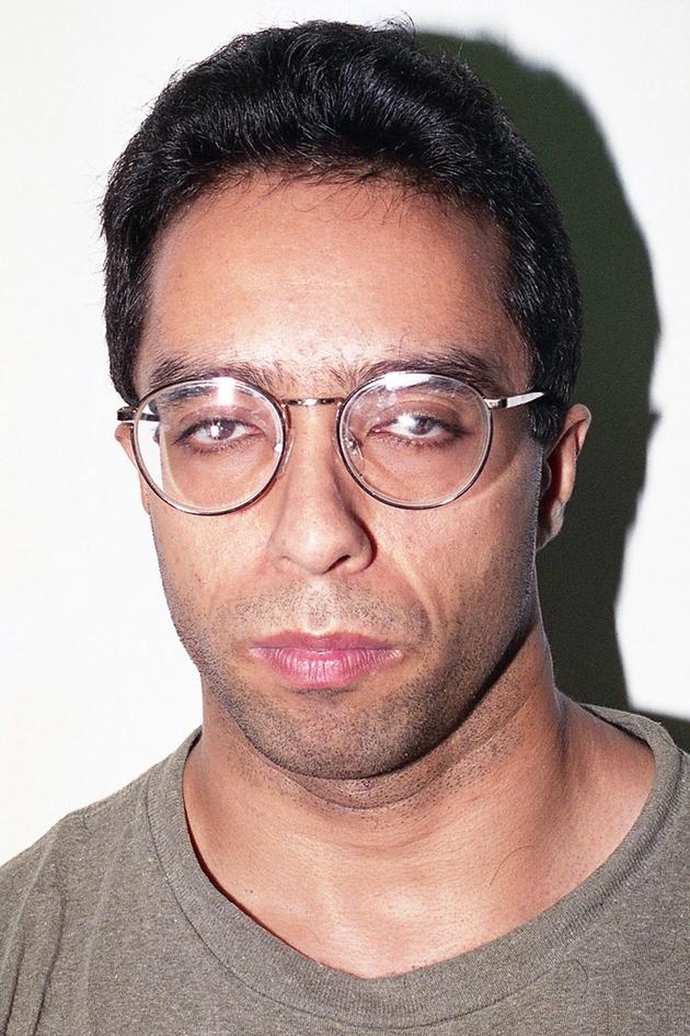 Watch Very Scary People: S5E6 - The Twin on Philo (Free Trial)