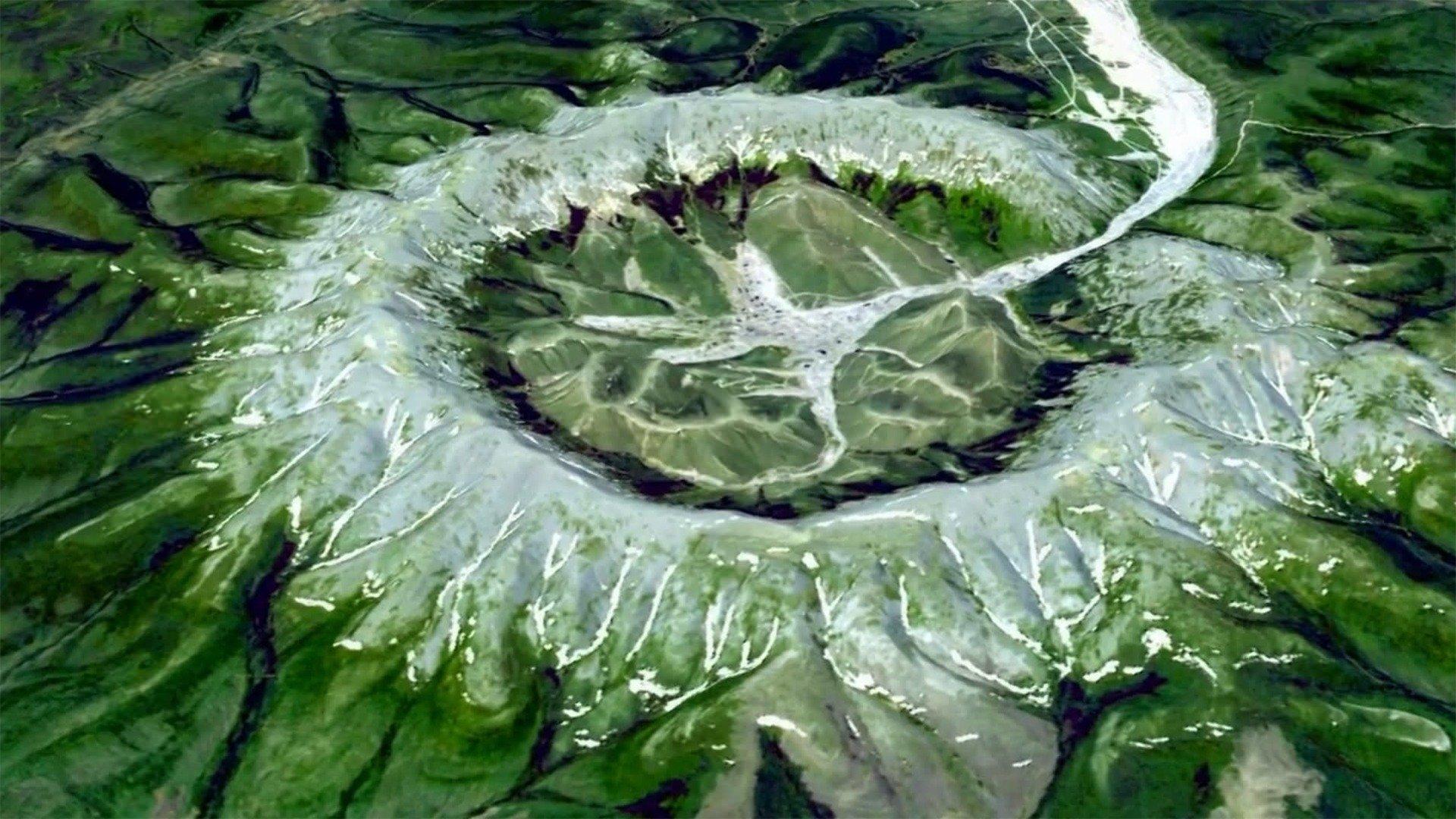 What on Earth?: Cannibal Death Pit