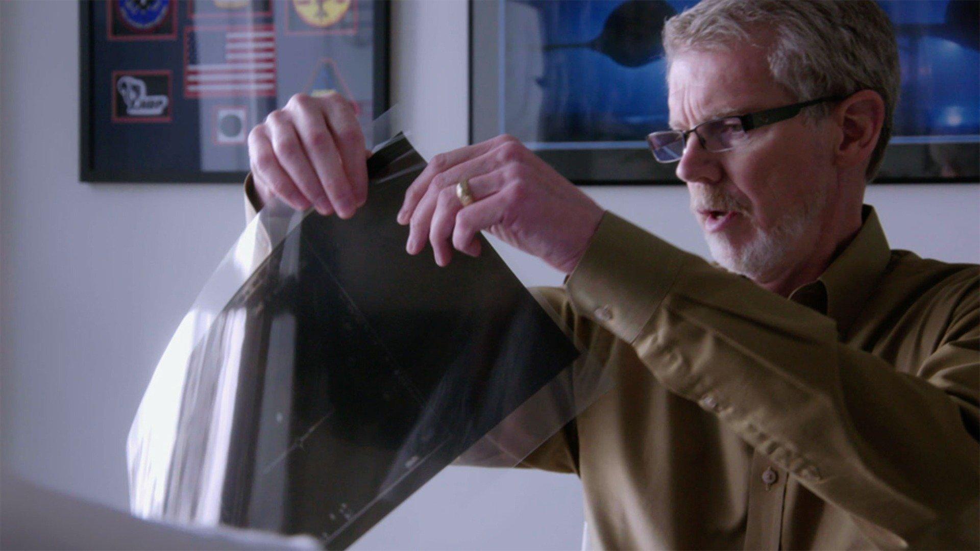 Unidentified: Inside America's UFO Investigation: Raining UFOs