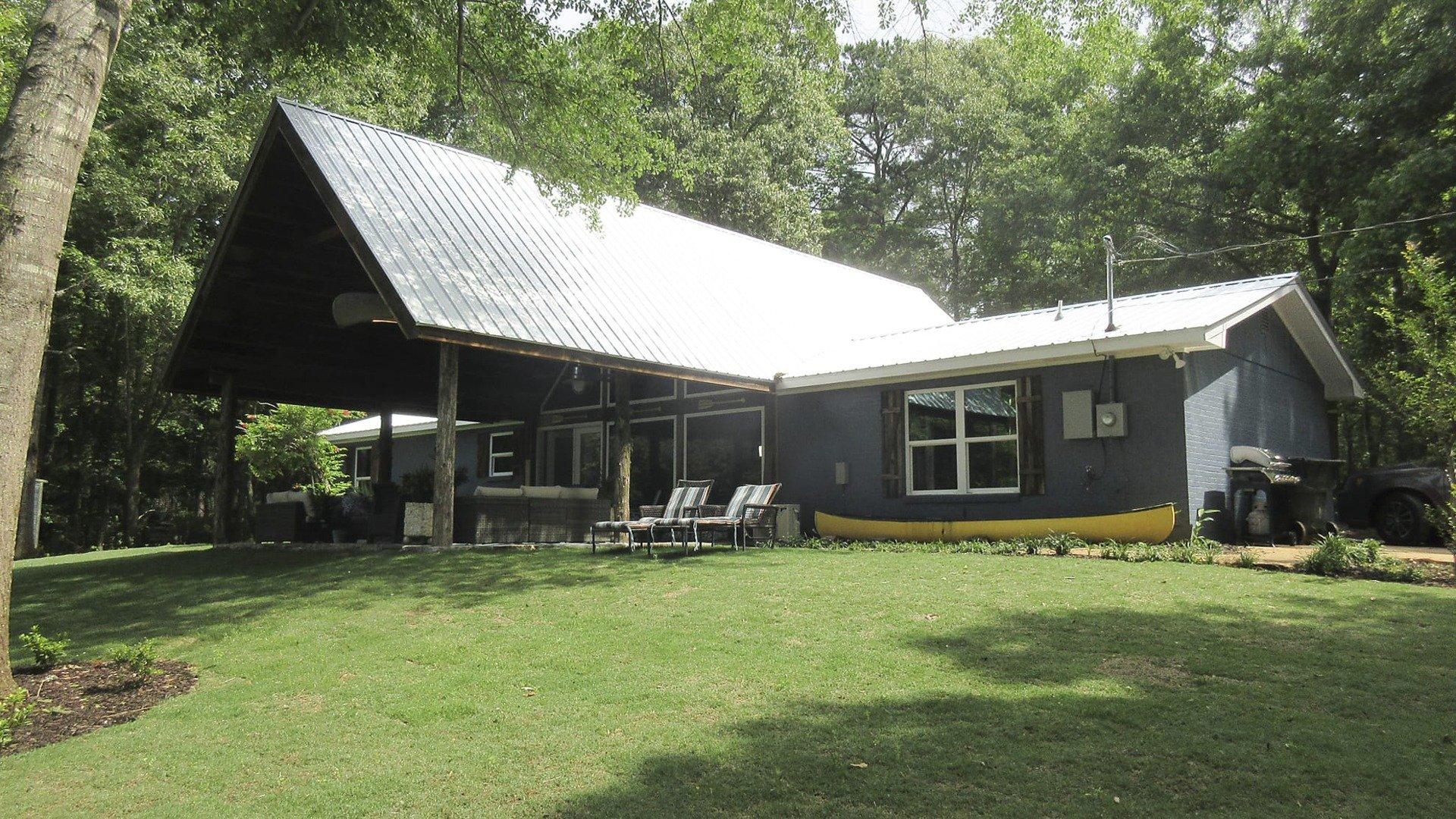 Lakefront Bargain Hunt: Renovation: Making Memories on Lake Martin