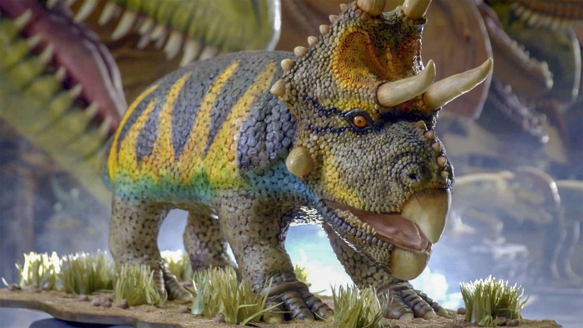 Crazy Cakes: Dinosaurs and Golden Gate Cakes