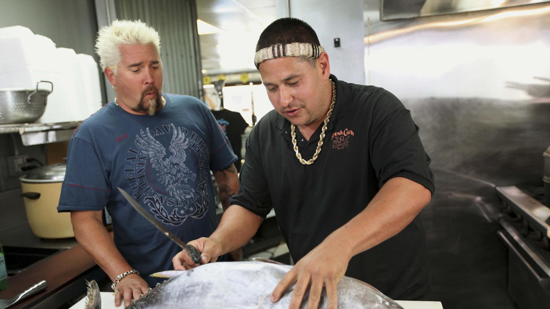 Diners, Drive-Ins and Dives: Triple D Nation: Coastal Cuisine