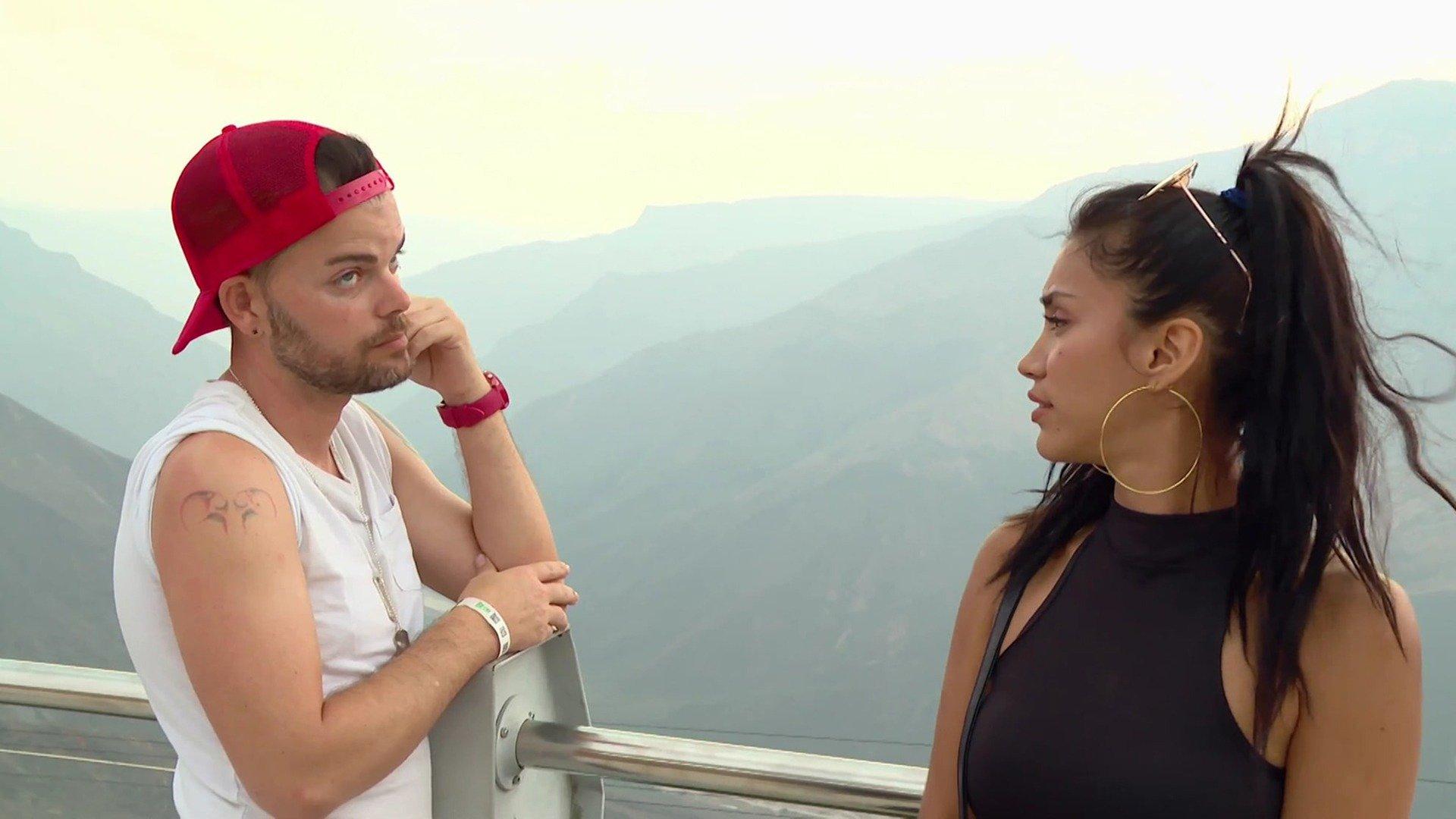 90 Day Fiancé: Before the 90 Days: Out of the Blue