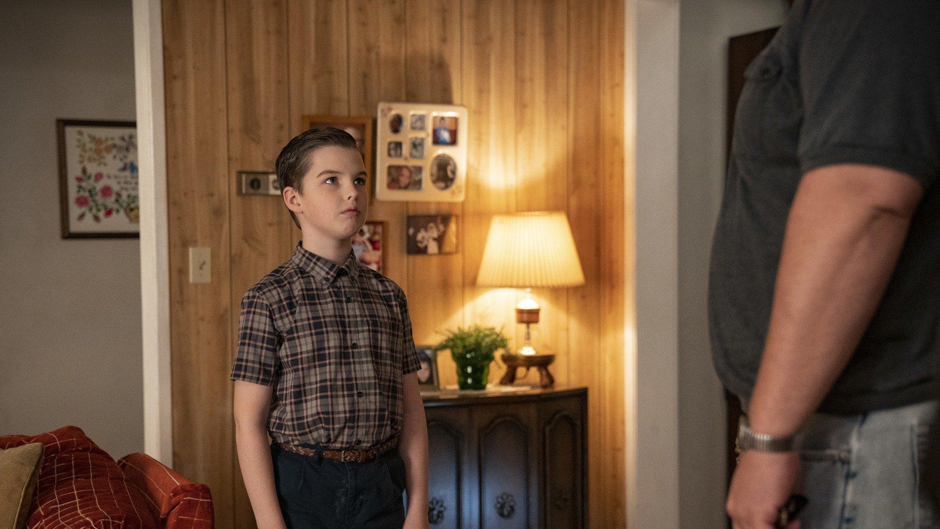 Watch Young Sheldon: S3E30150695 - The Sin of Greed and a Chimichanga ...