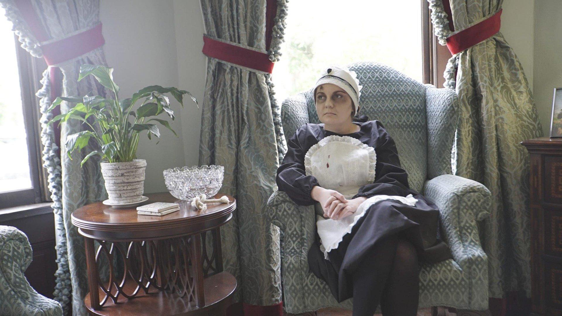 Famously Afraid: Montel Williams, Kate Flannery and Richie Ramone