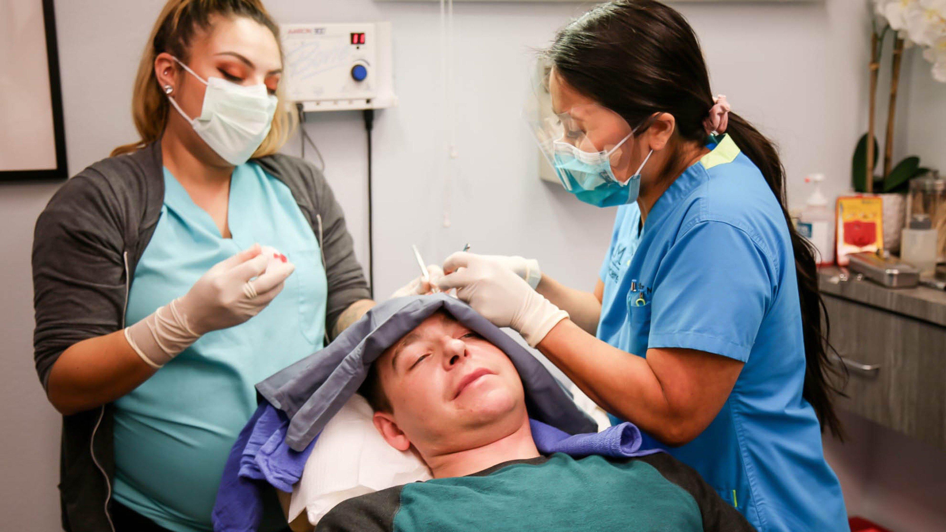 Watch Dr. Pimple Popper: S2E11 - Eggs Lipoma on Philo (Free Trial)