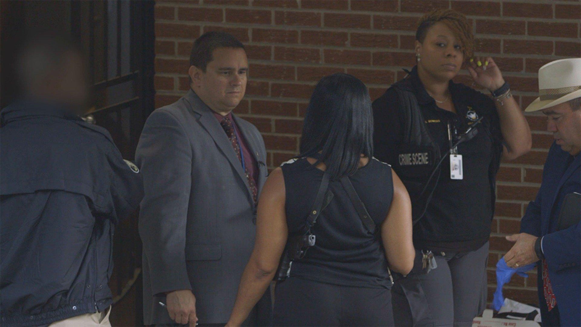 The First 48: Dead Stop; Uninvited