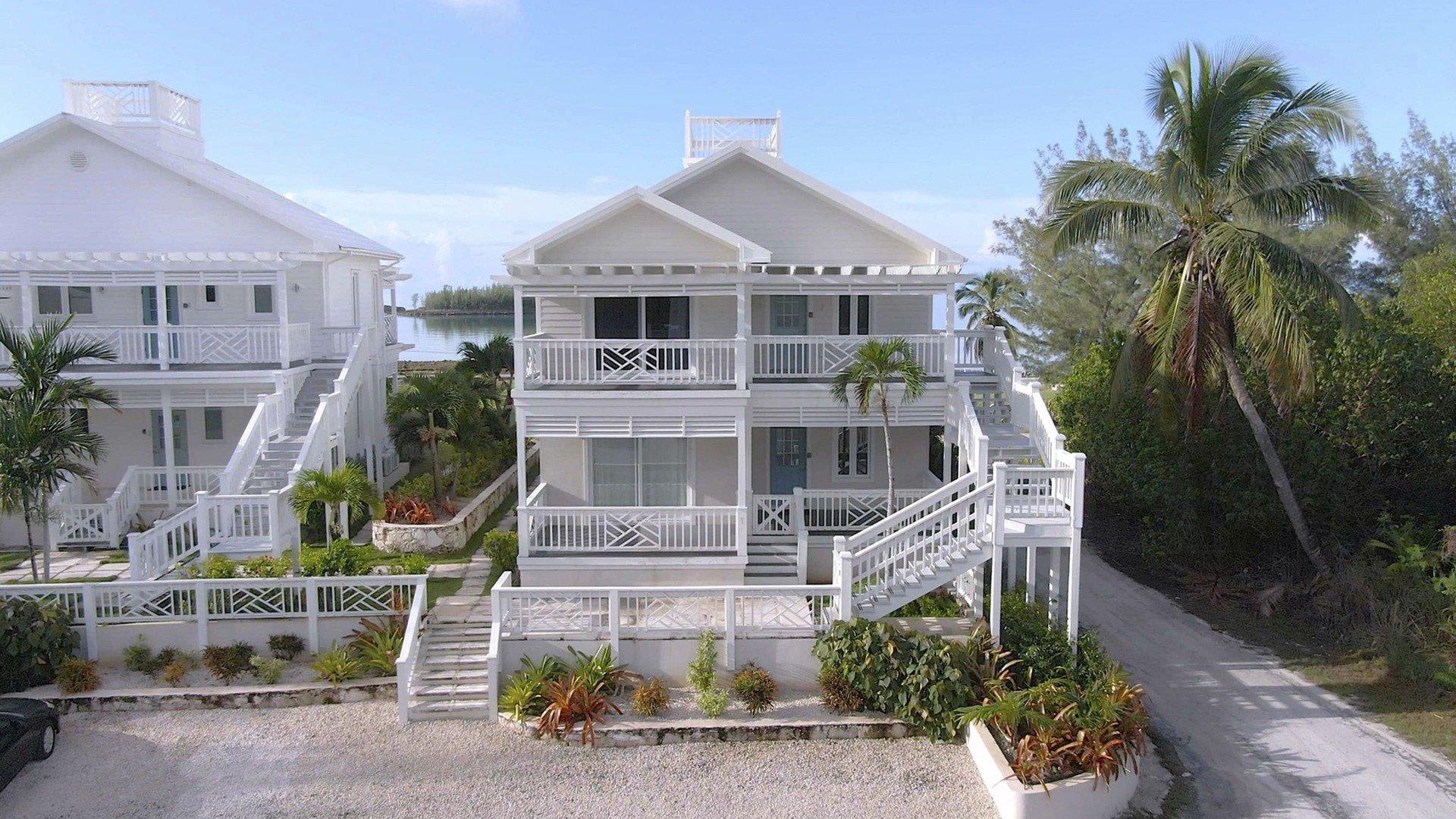 Bahamas Life: Up From Down Under