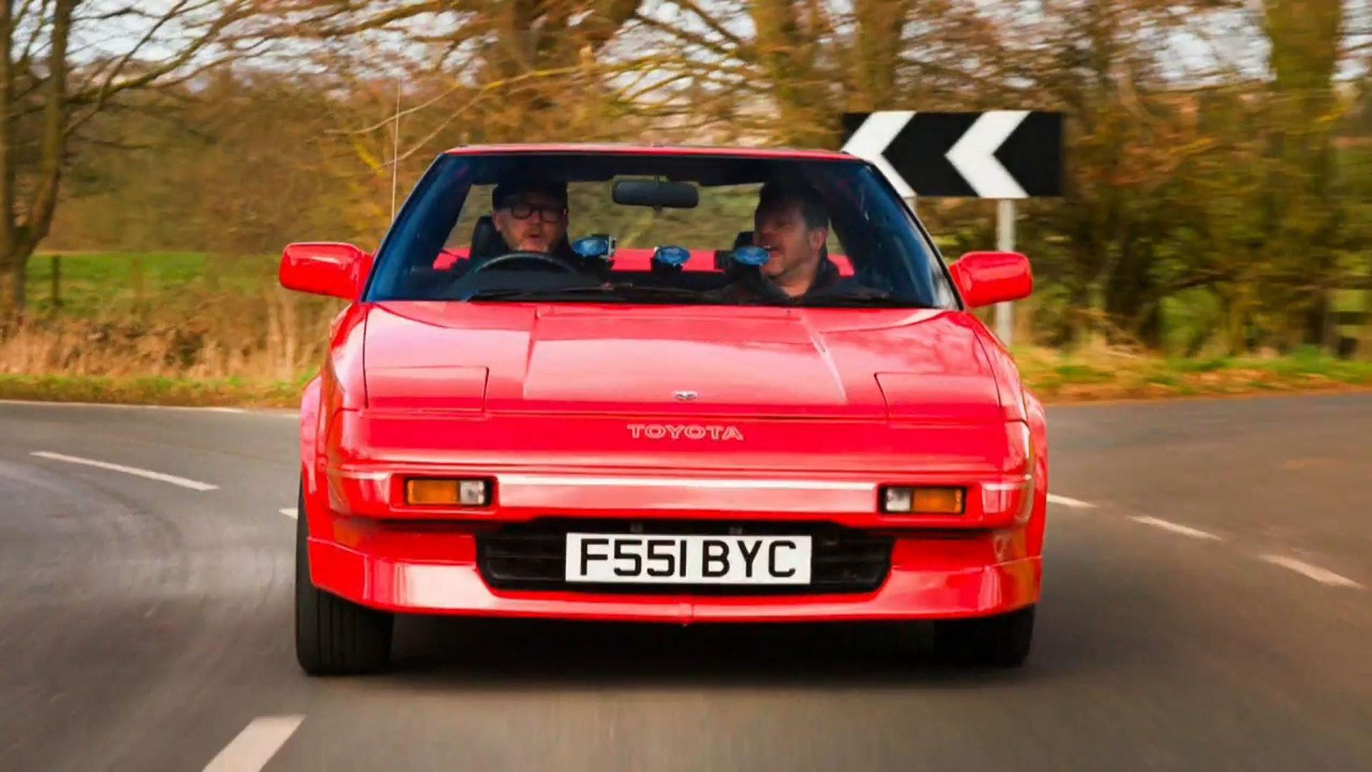 Salvage Hunters: Classic Cars: Volvo 122S Amazon & Toyota MR2