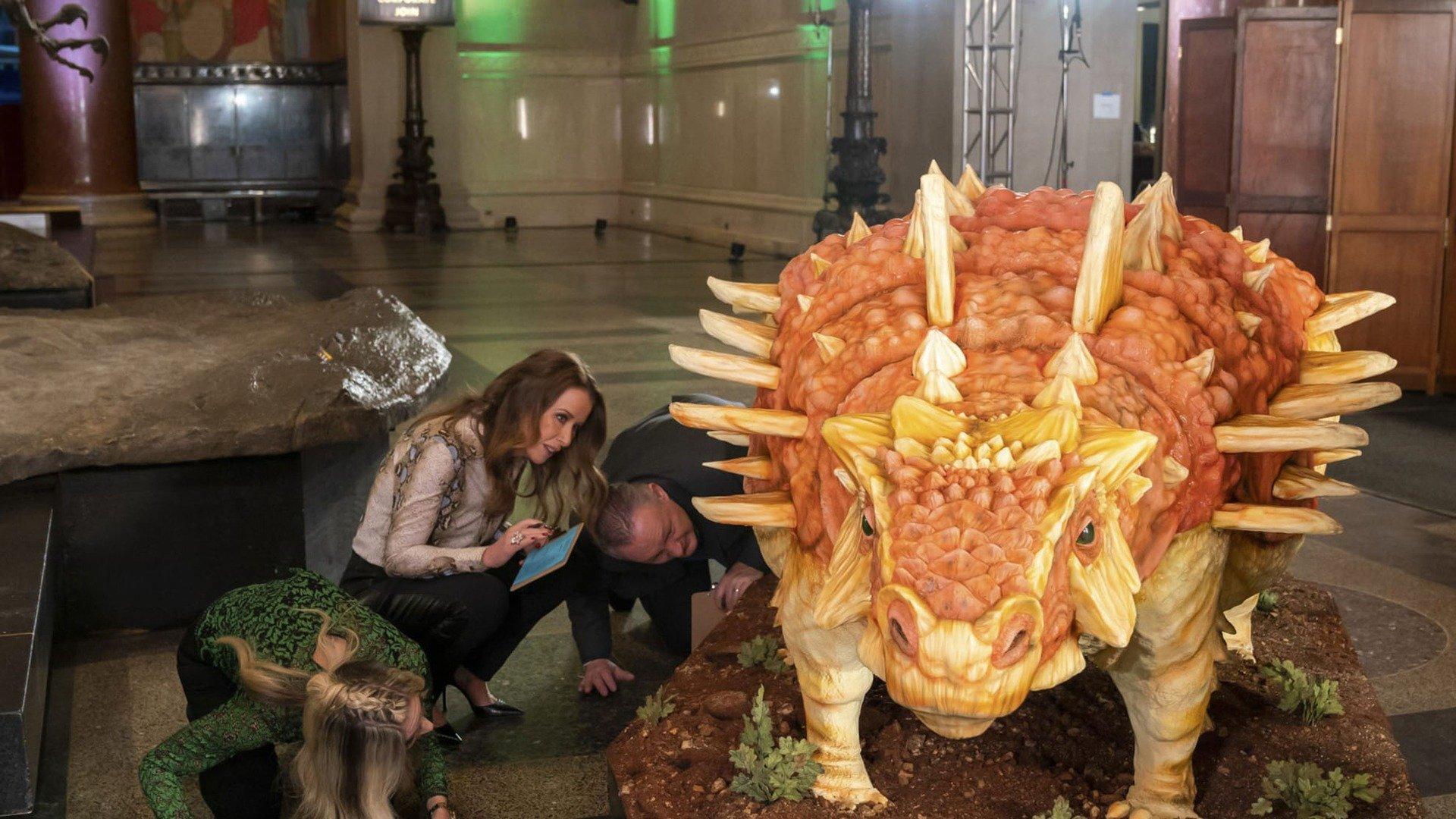 Buddy vs. Duff: Dinosaur Cake