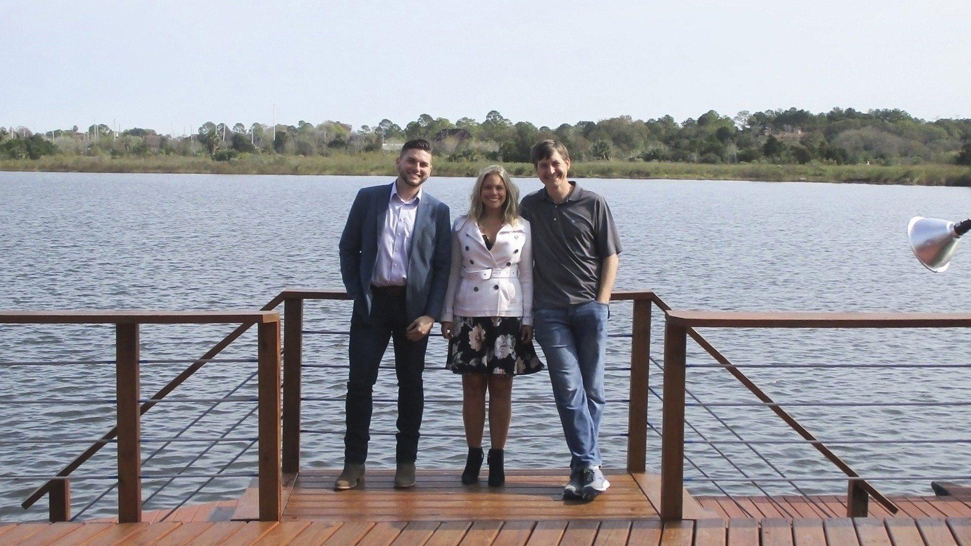House Hunters: Houston Lake House Dreams