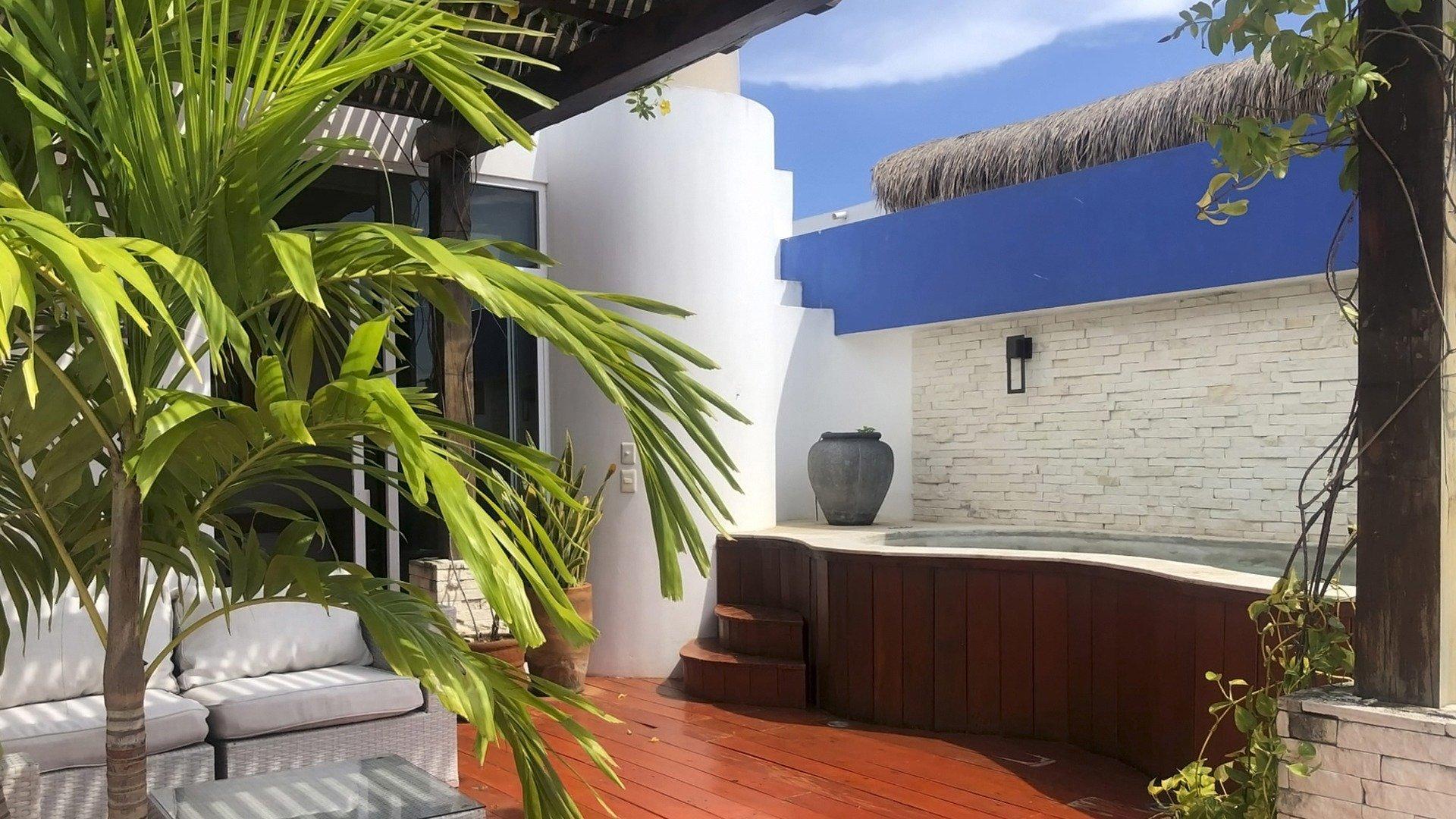 Watch Mexico Life: S5E7 - Dipping Your Toe Into Tulum on Philo (Free Trial)