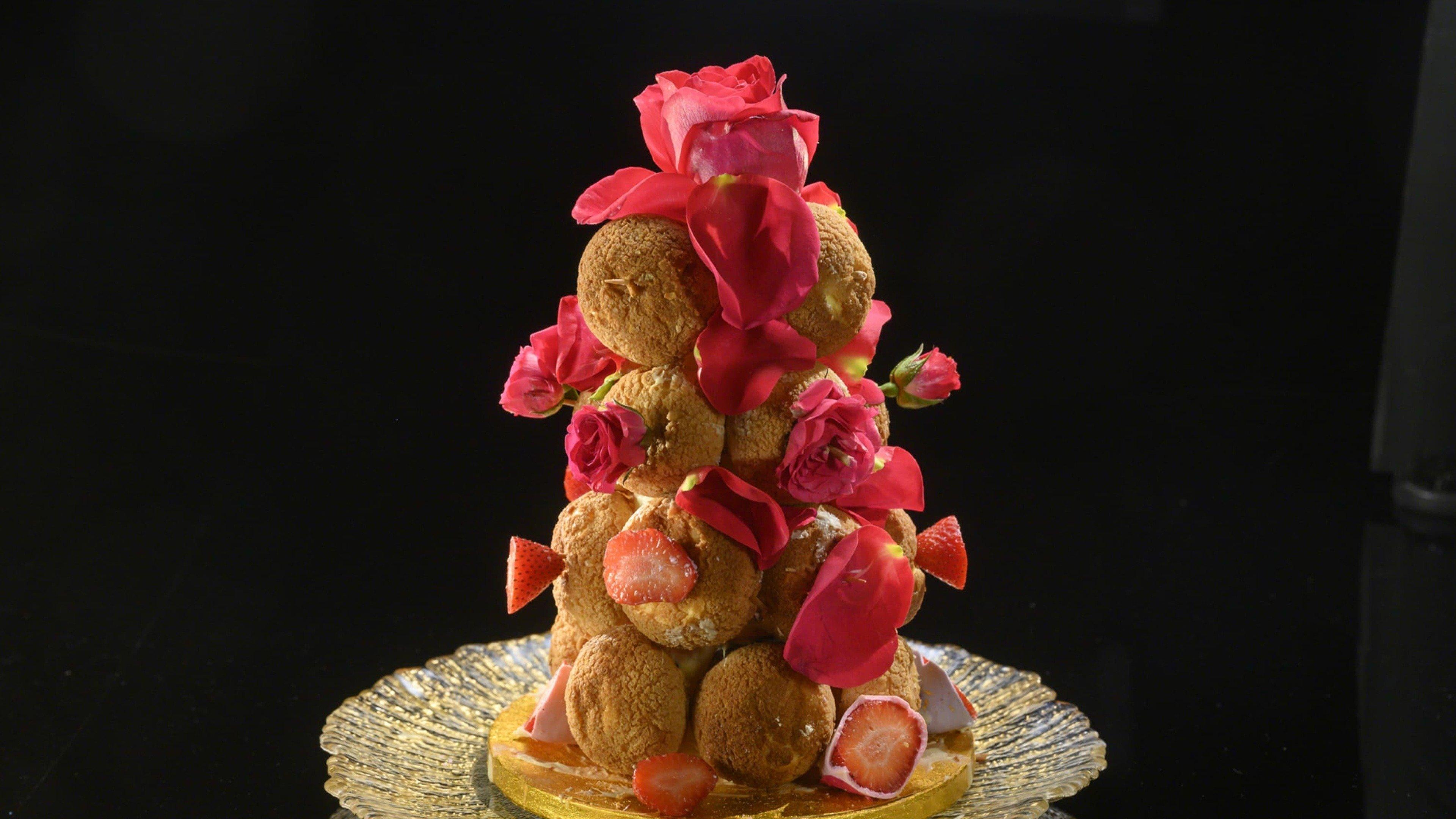Chopped Sweets: Sugary Showpieces