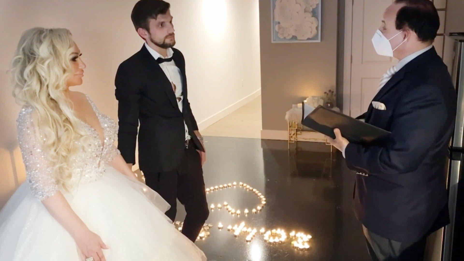 Darcey & Stacey: Race to the Altar