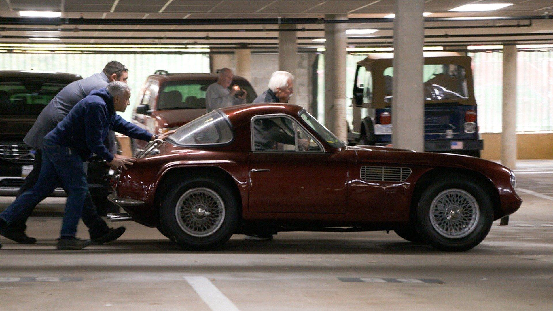 Chasing Classic Cars: Hasta La Bristol, Baby!