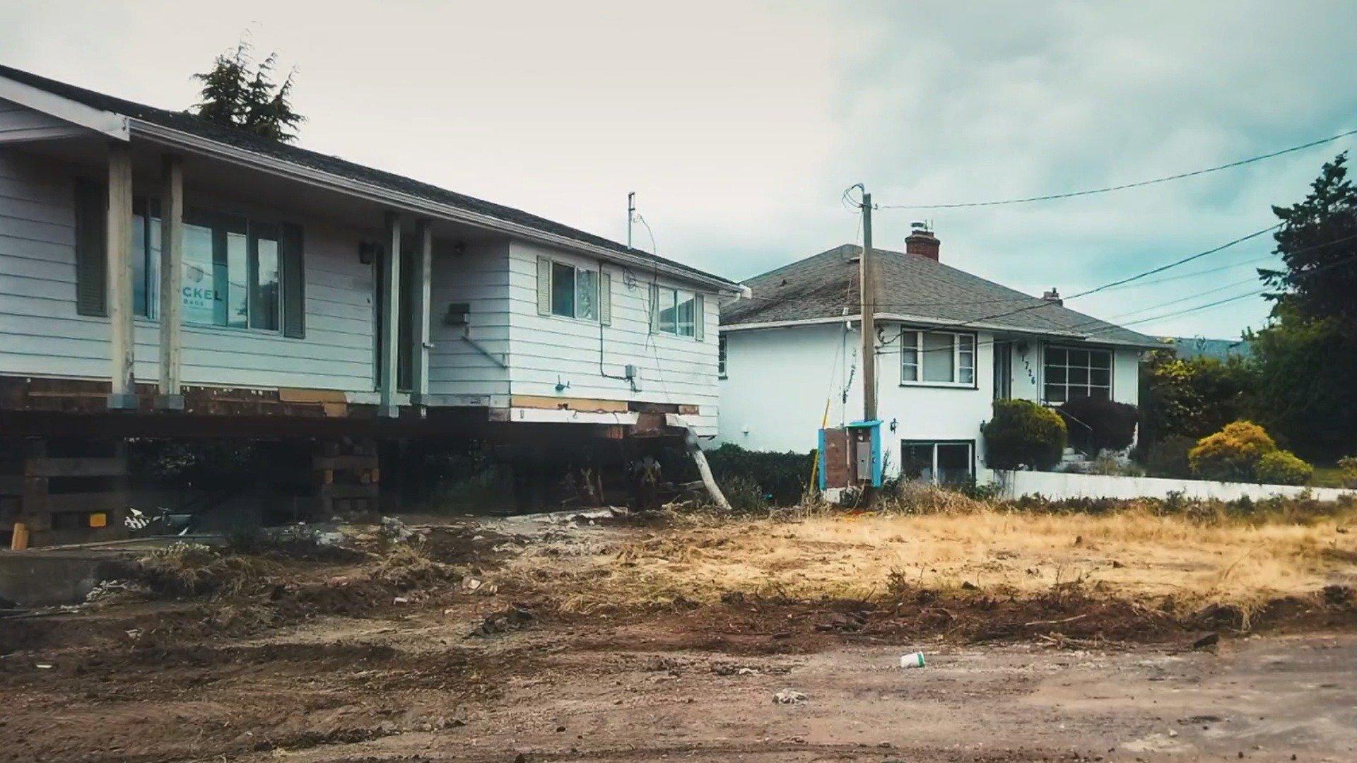 Haul This House: Dream Island Home