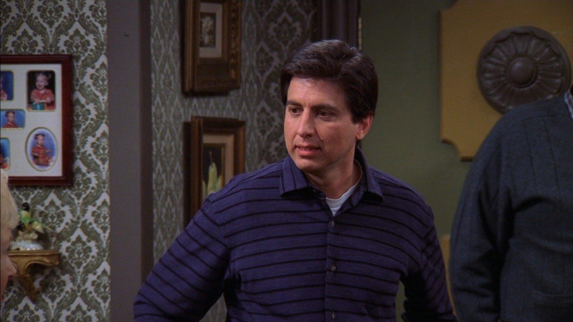 Watch Everybody Loves Raymond: S3E10 - No Fat on Philo (Free Trial)