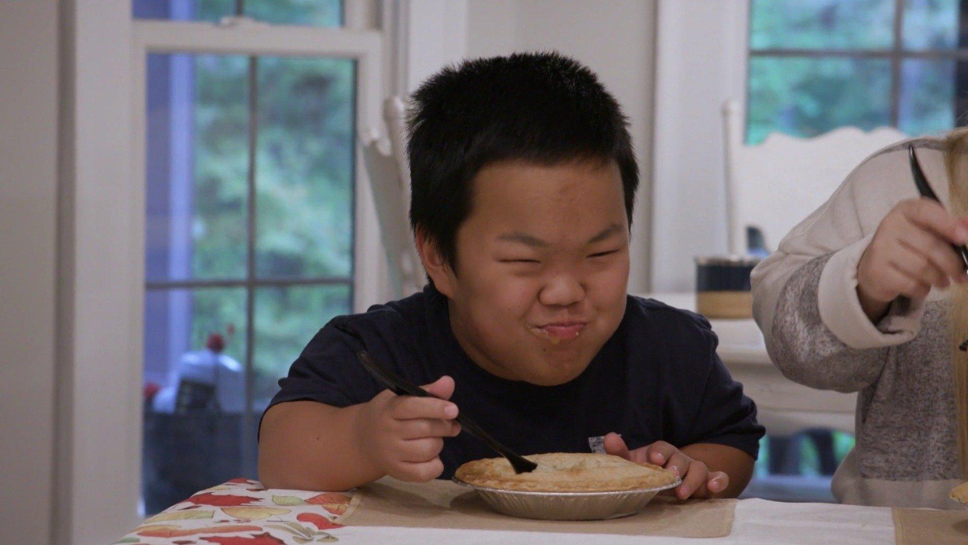 7 Little Johnstons: Chasing Waterfalls