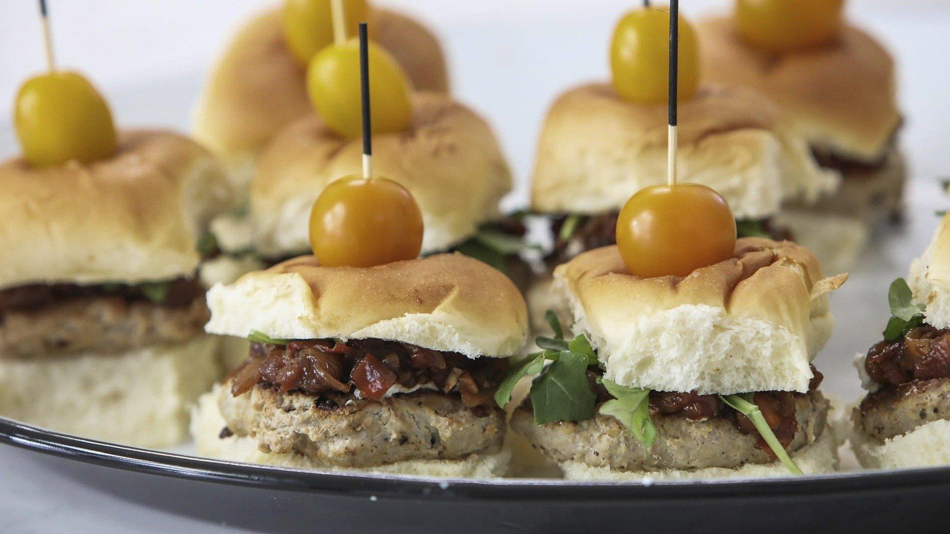 Delicious Miss Brown: Finger Lickin' Finger Foods