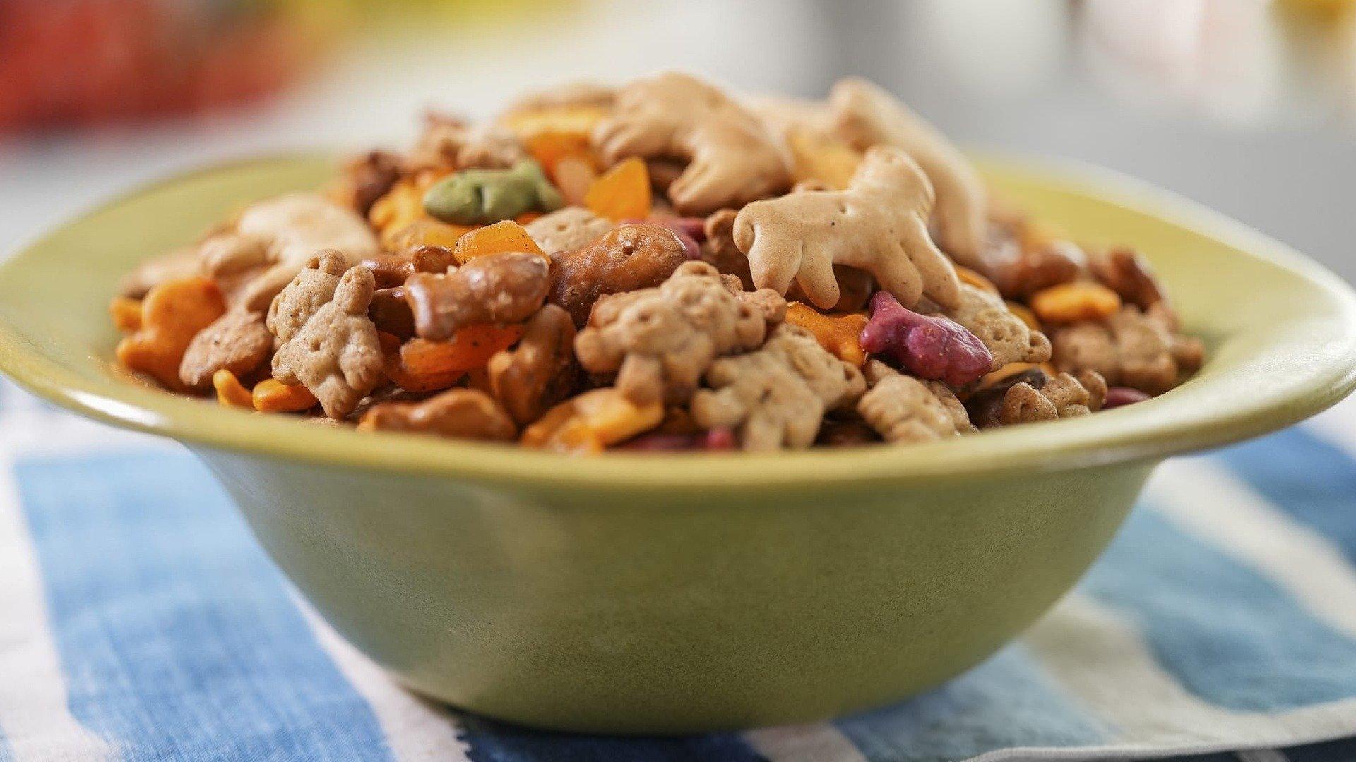 The Kitchen: Back to Cooking School