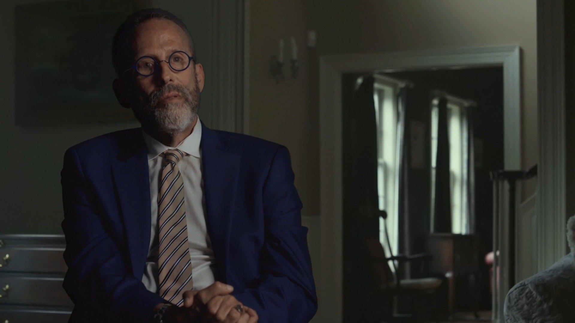 Signs of a Psychopath: She Isn't Acting Dead Enough