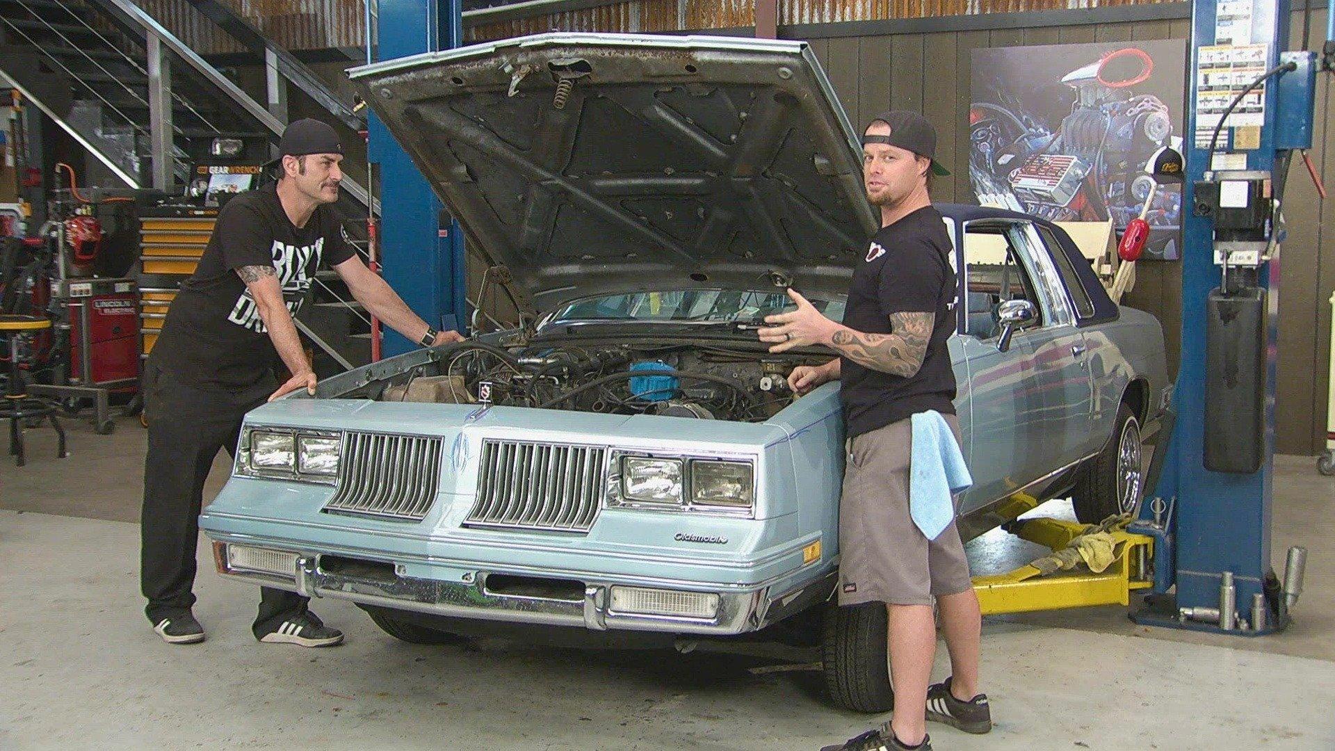 Car Fix: Lowrider - Three Wheel Motion