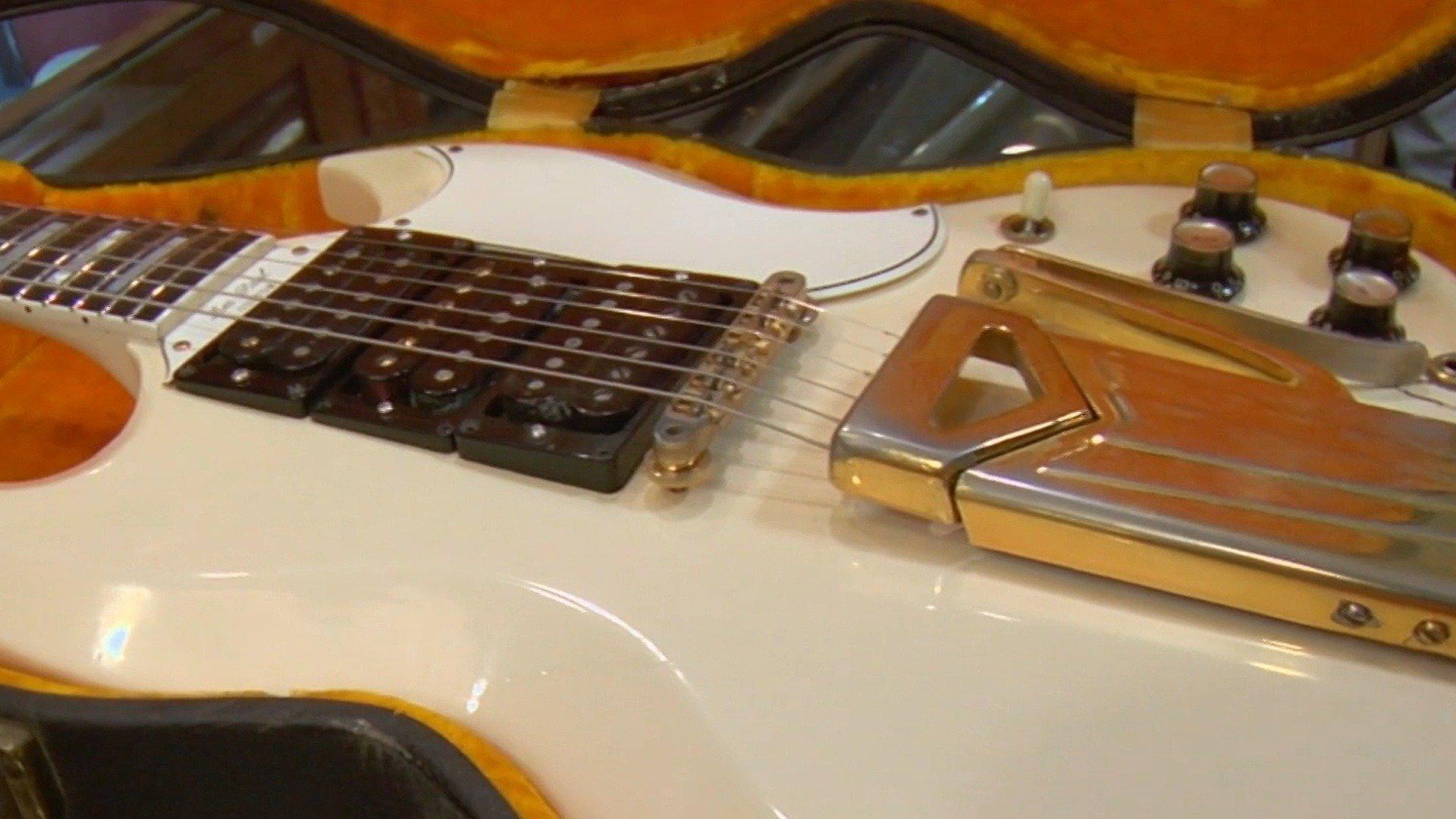 Pawn Stars: Hair Bands and Rock Legends