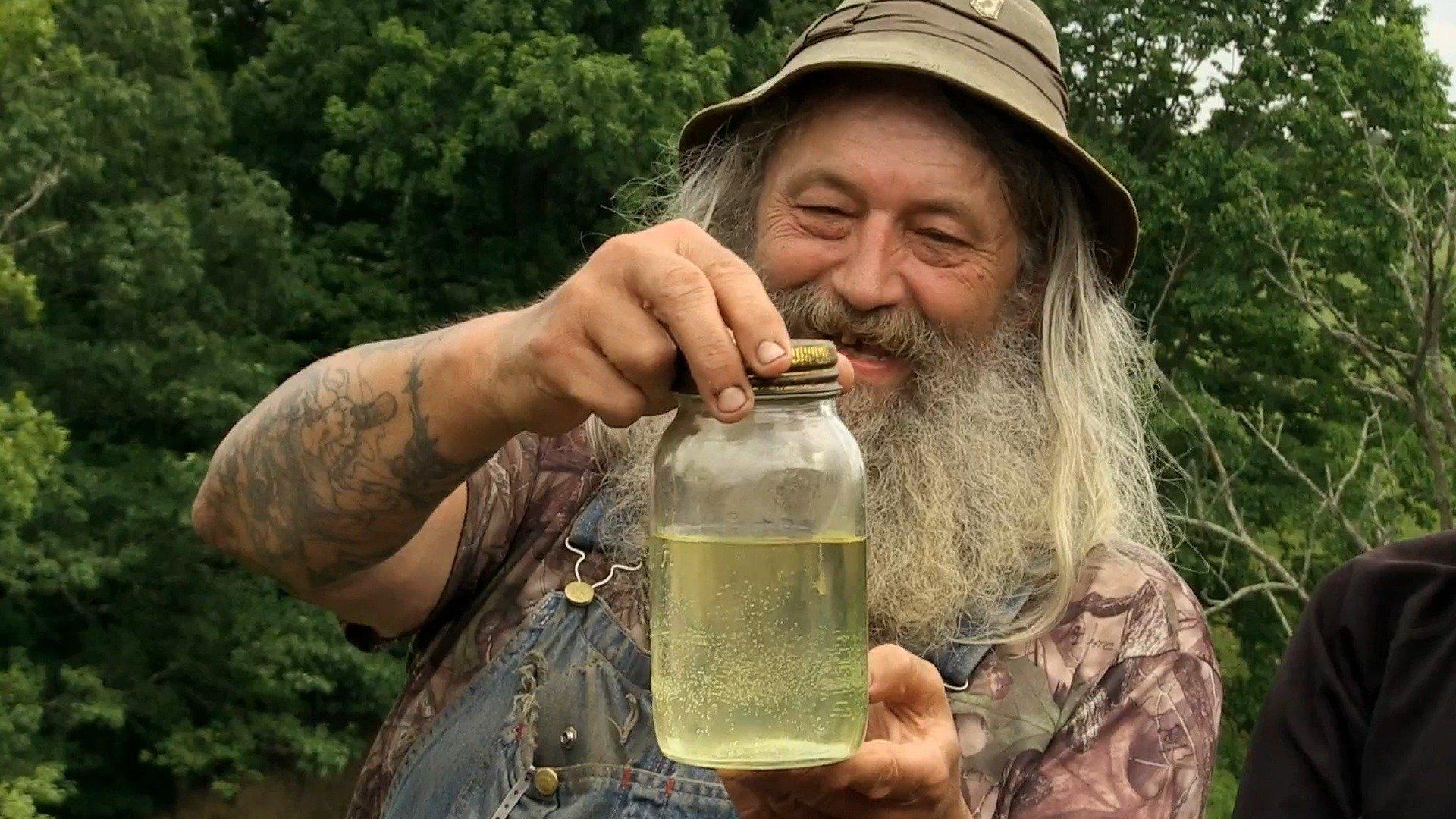 Mountain Monsters: Trapper's Birthday