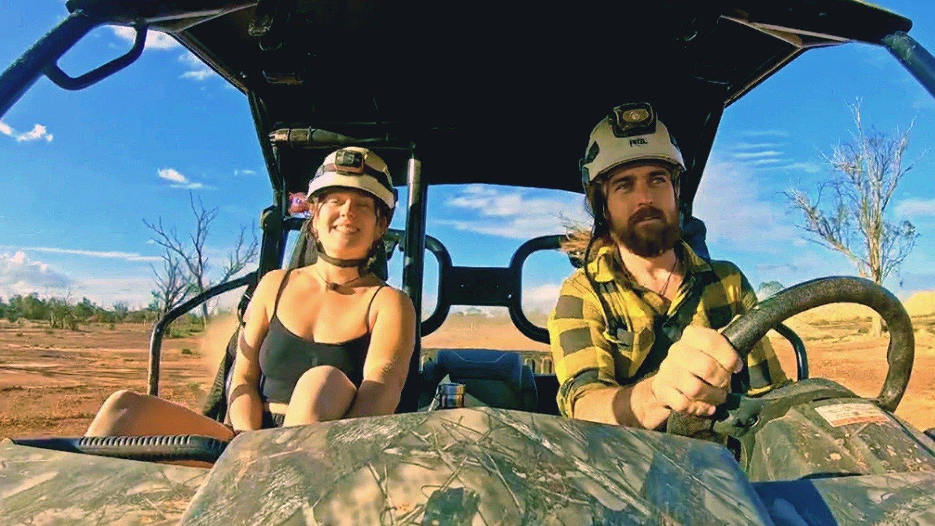 Outback Opal Hunters: Start With a Bang