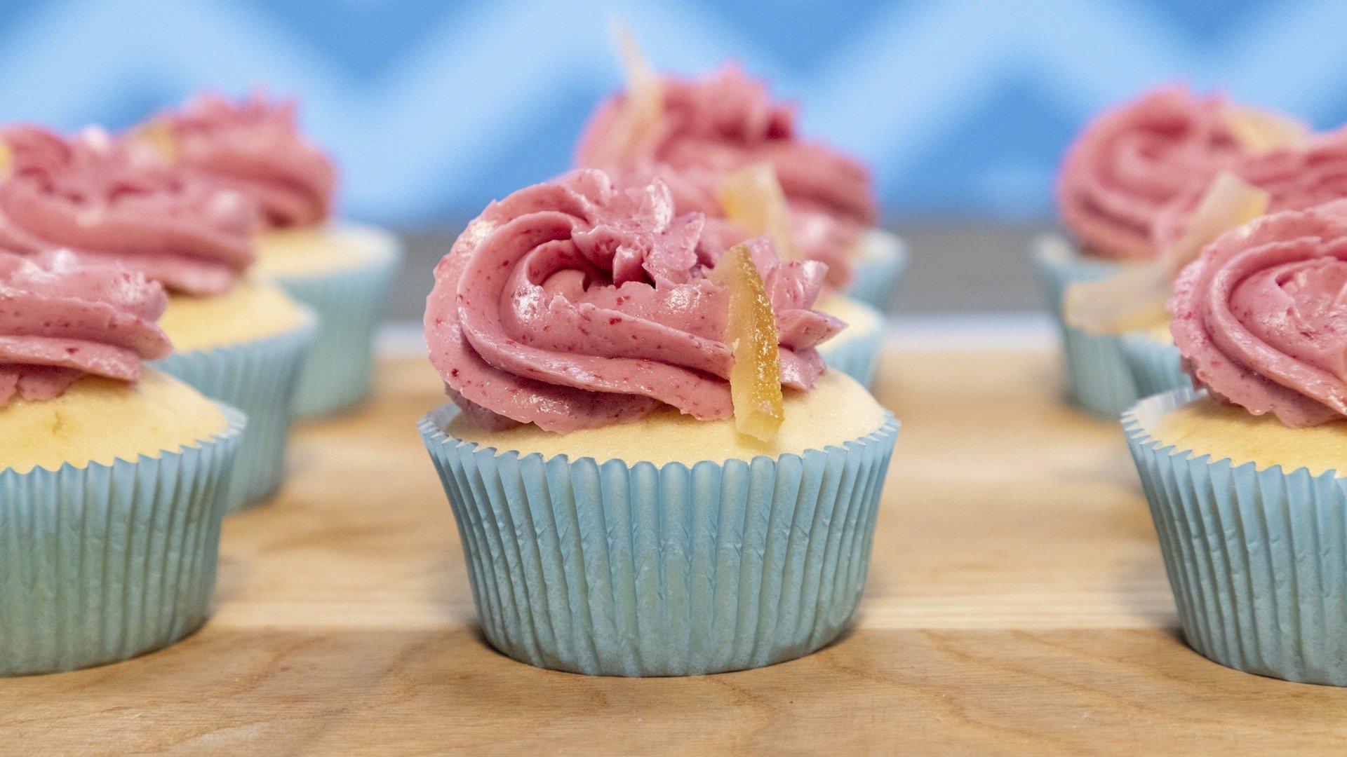 Kids Baking Championship: Biz Kids: 8 Little Bakers Go to Market